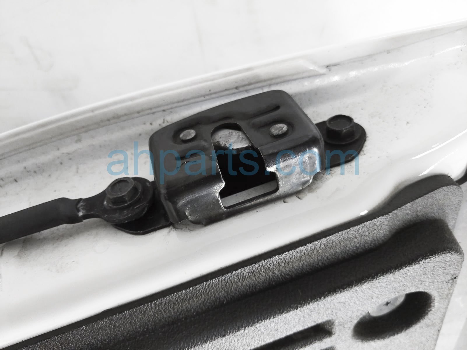 Sold 2021 Nissan Titan Deck Trunk Lid Lift Gate / Tail Gate - White ...