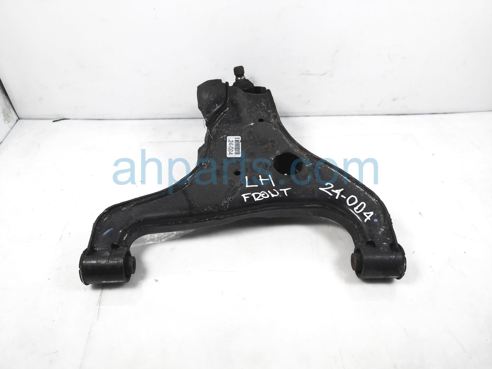 Sold 2021 Nissan Titan Front Driver Lower Control Arm 54501-EZ00B,
