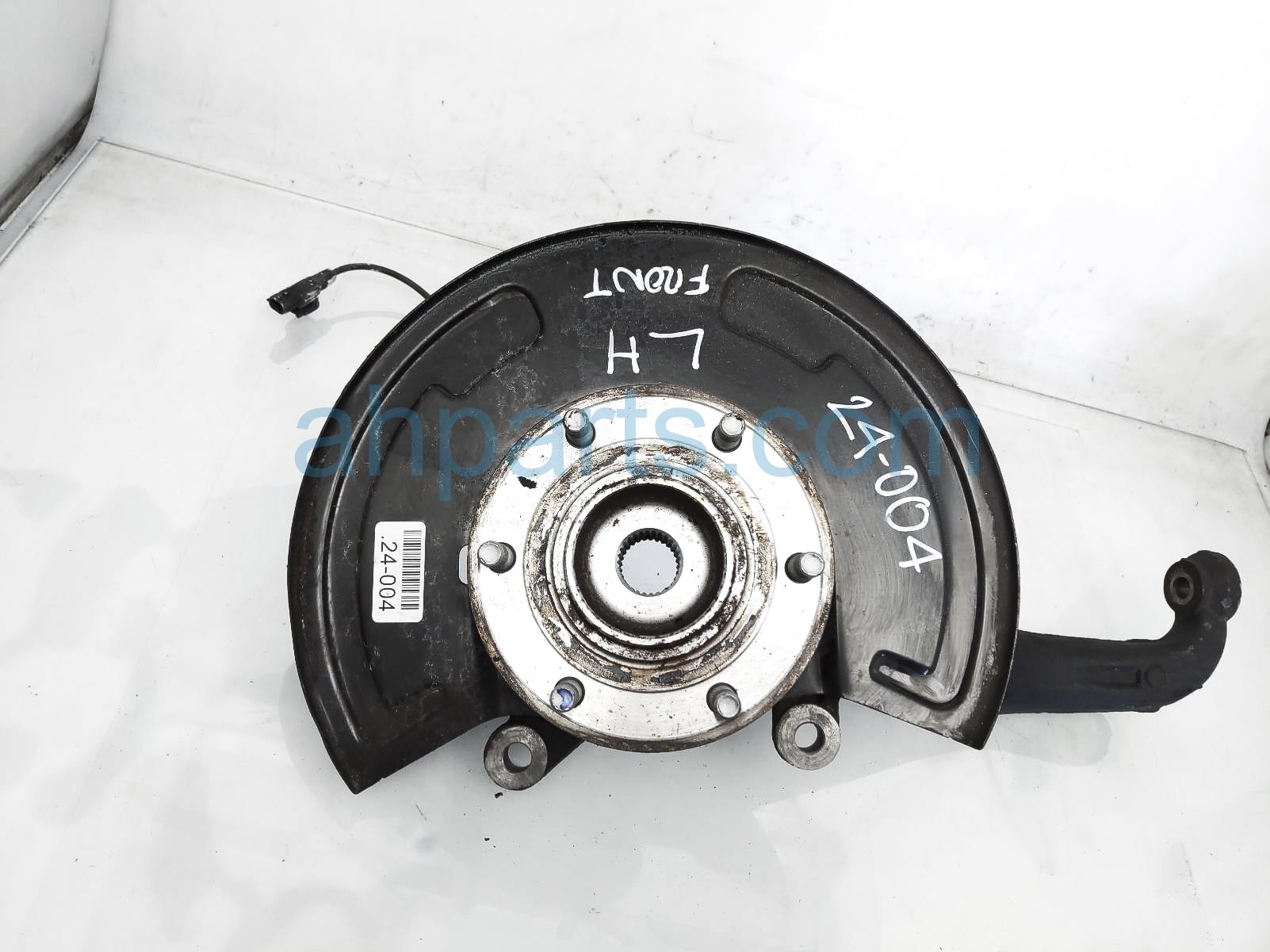 Sold 2021 Nissan Titan Front Driver Spindle Knuckle Hub 40015-1LA0A,