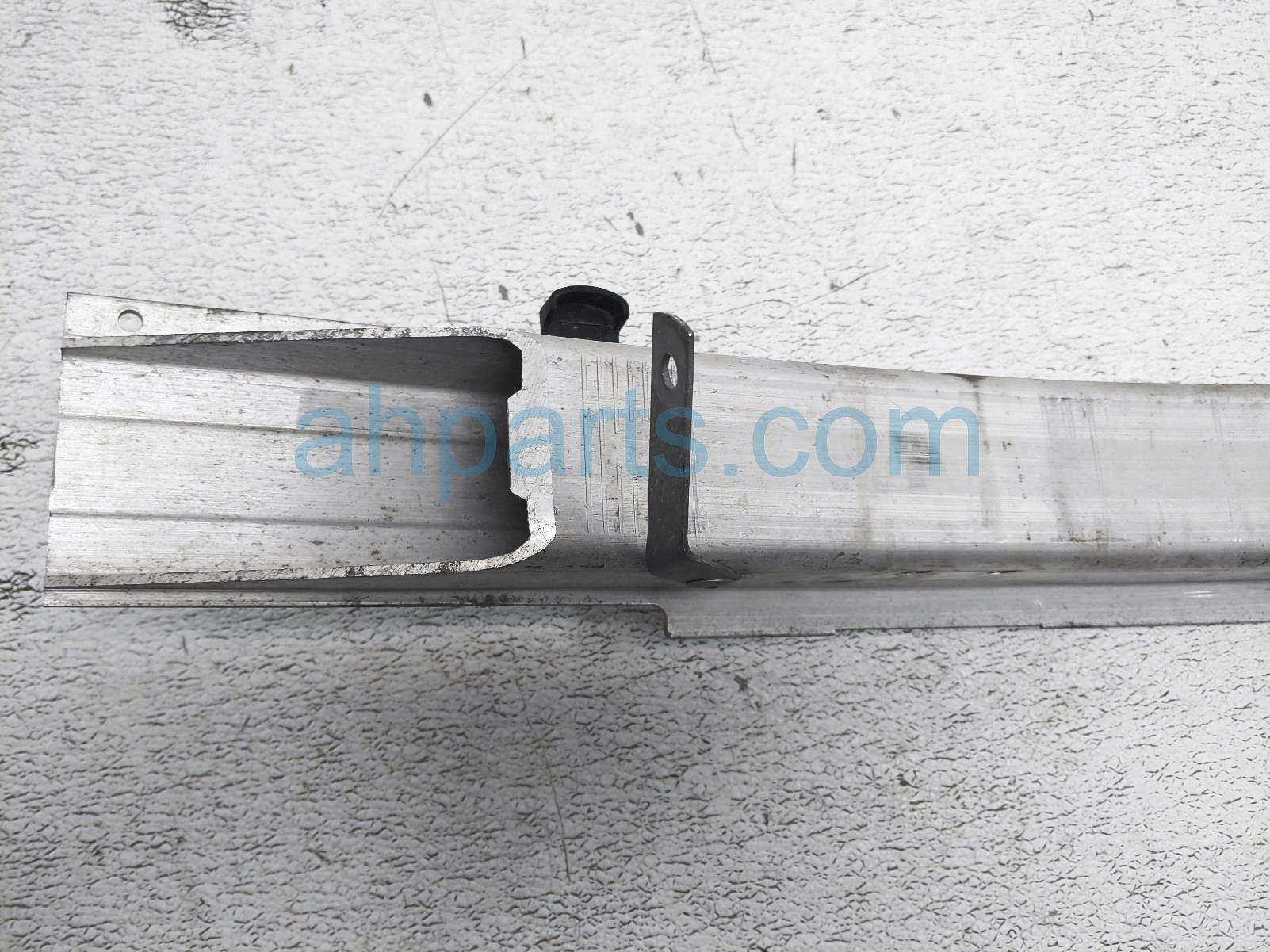 Sold 2013 BMW 528i Beam Front Bumper Reinforcement Bar 51-11-7-200-706