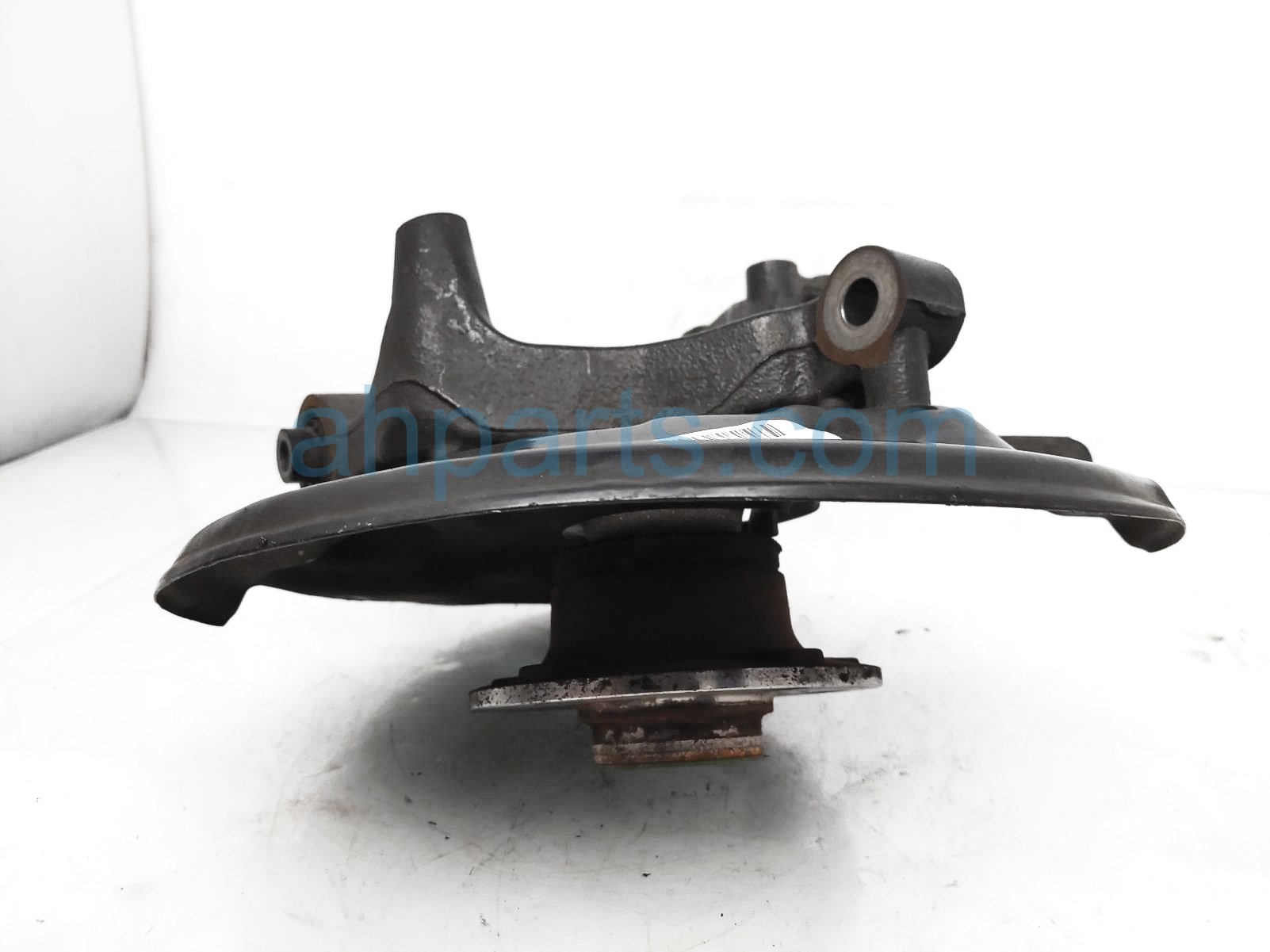 Sold 2021 Volkswagen Passat Axle Stub Rear Passenger Spindle Knuckle W ...