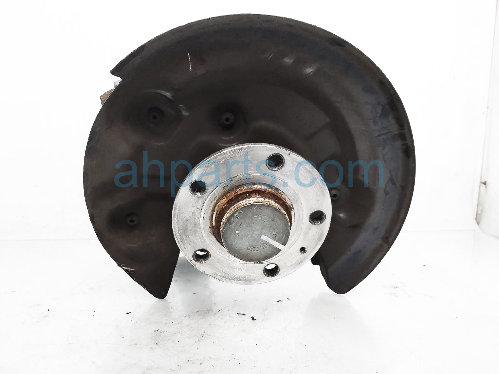 Sold 2021 Volkswagen Passat Axle Stub Rear Passenger Spindle Knuckle W ...