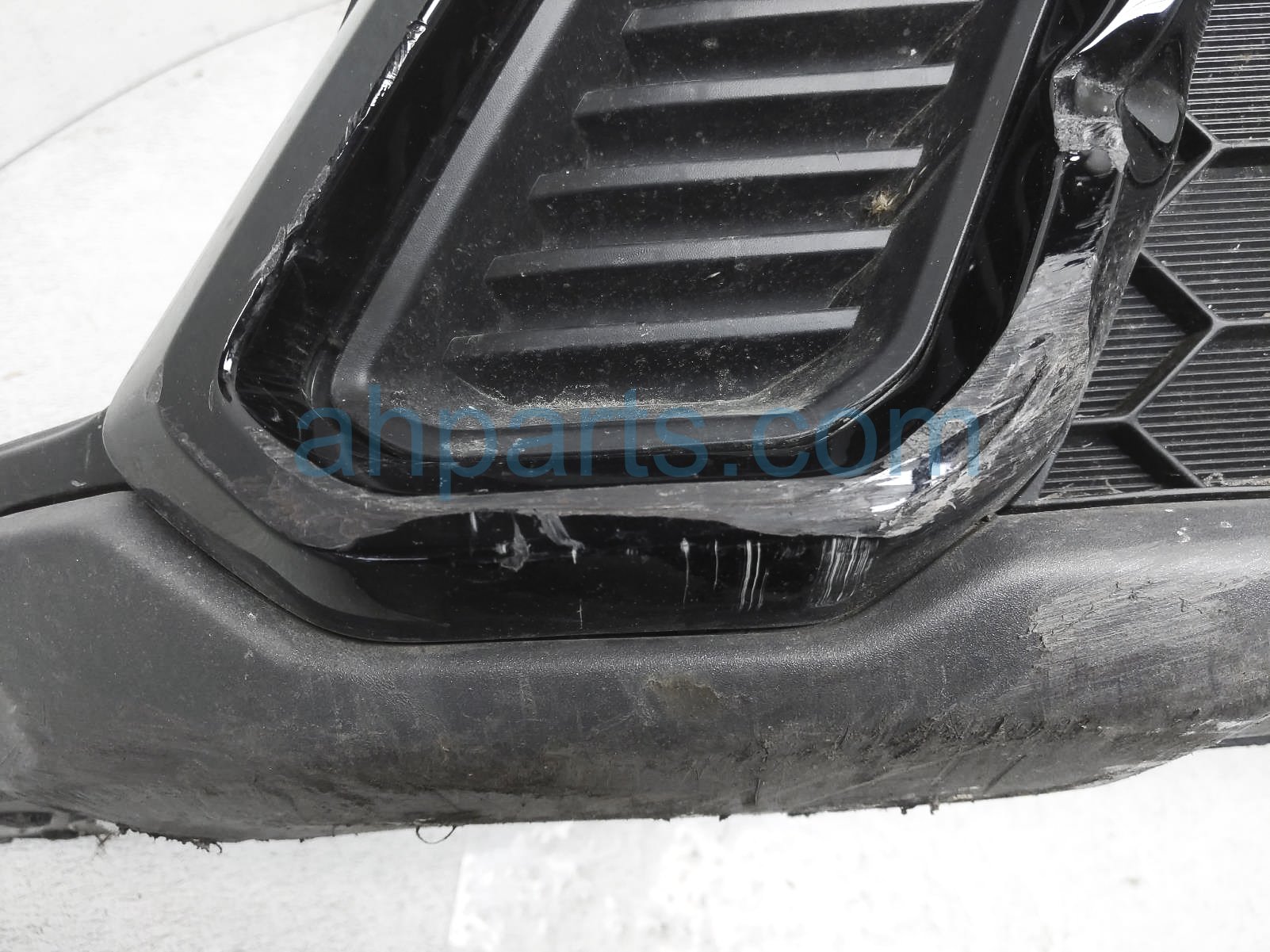 2023 Honda CR-V Lower Center Grille - Black 71105-3D4-A00,