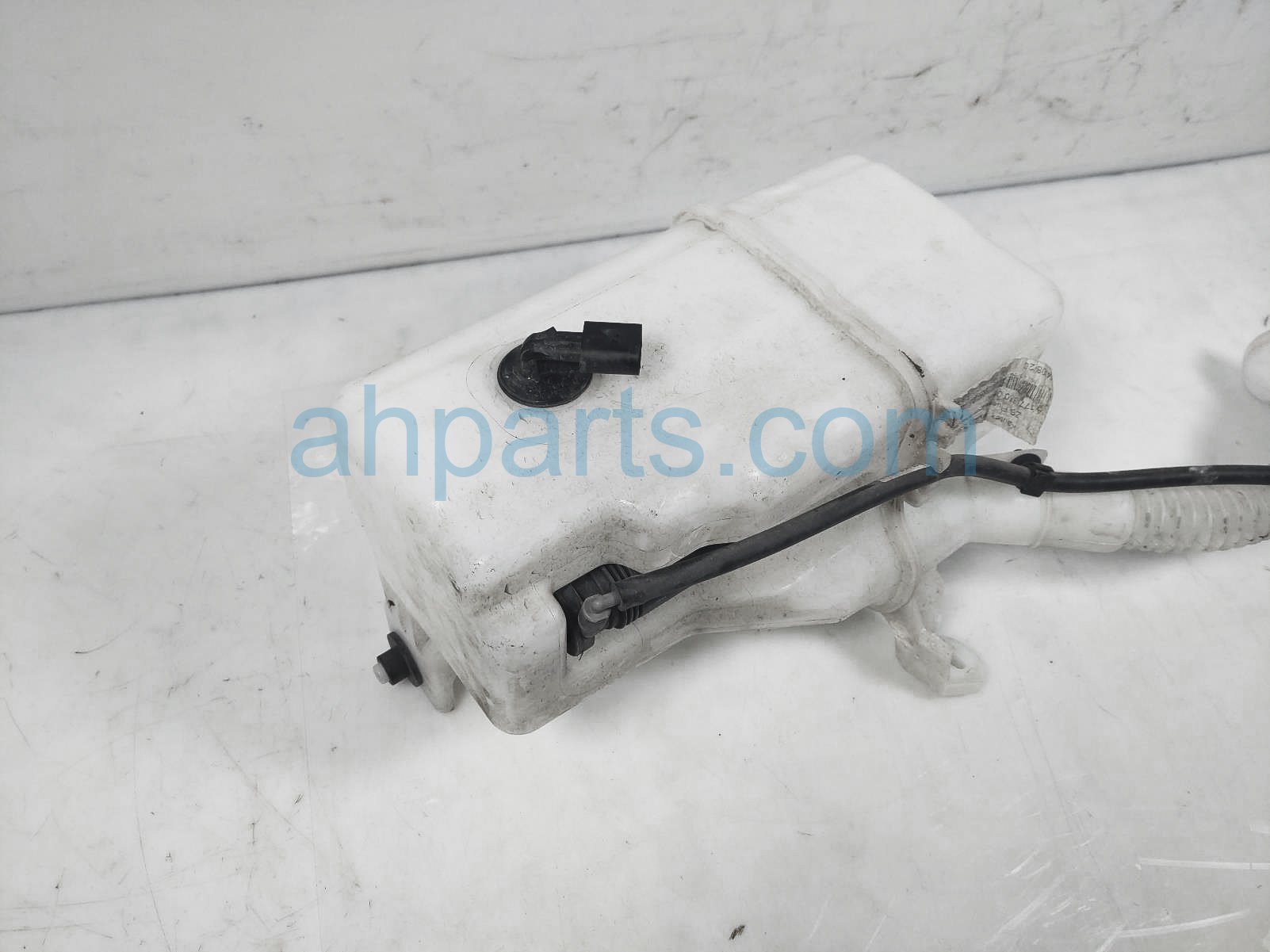 Sold 2021 Mercedes A220 Windshield Washer Reservoir Tank 177-869-01-00,