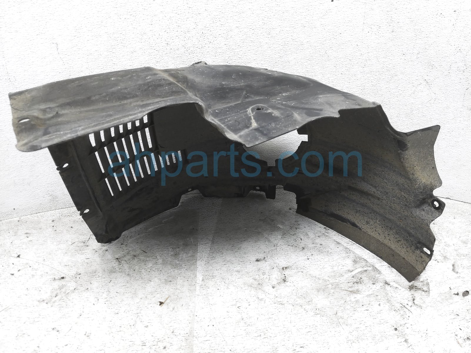 Sold 2021 Mercedes A220 Front Passenger Forward Inner Fender Liner 177 ...