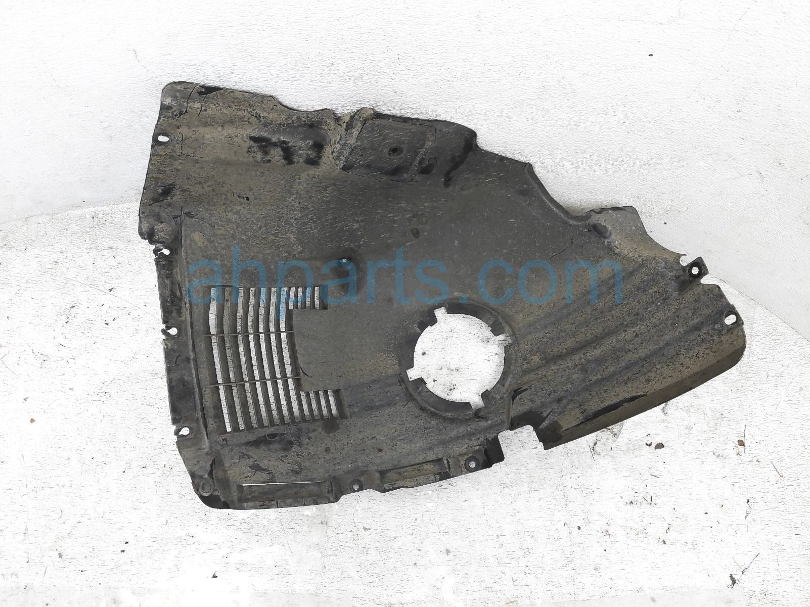 Sold 2021 Mercedes A220 Front Passenger Forward Inner Fender Liner 177 ...