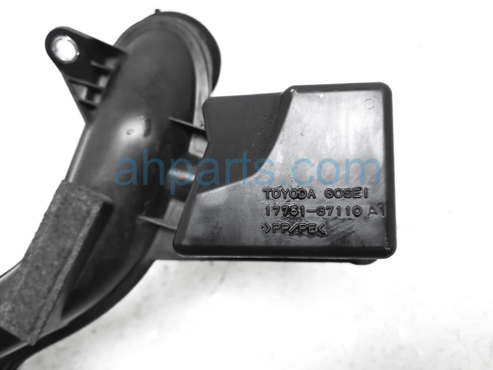 Sold 2019 Toyota Prius Intake Air Cleaner Inlet #1 & #2 - Prime 17751 ...