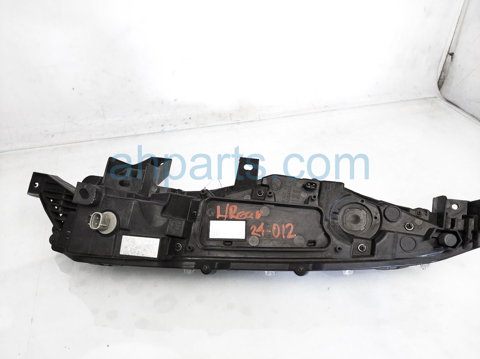 Sold 2019 Toyota Prius Light / Rear Driver Tail Lamp (on Bumper) 81541 ...