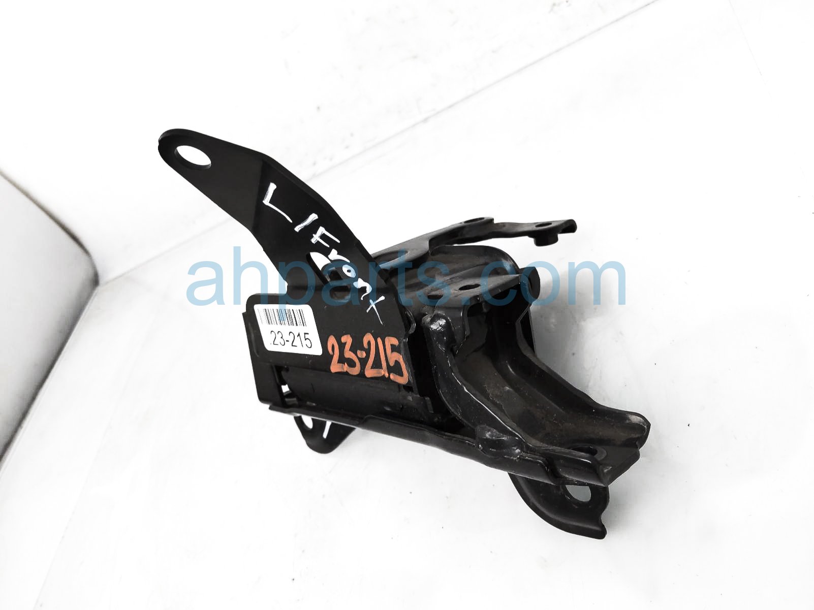 Sold 2020 Toyota Corolla Engine/motor Driver Insulator Engine Mount - 2 ...