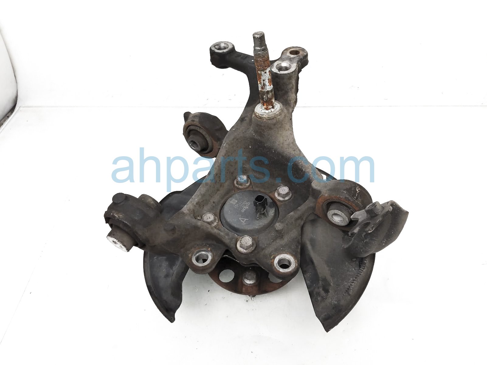 Sold 2020 Toyota Corolla Axle Stub Rear Passenger Spindle Knuckle W/hub ...