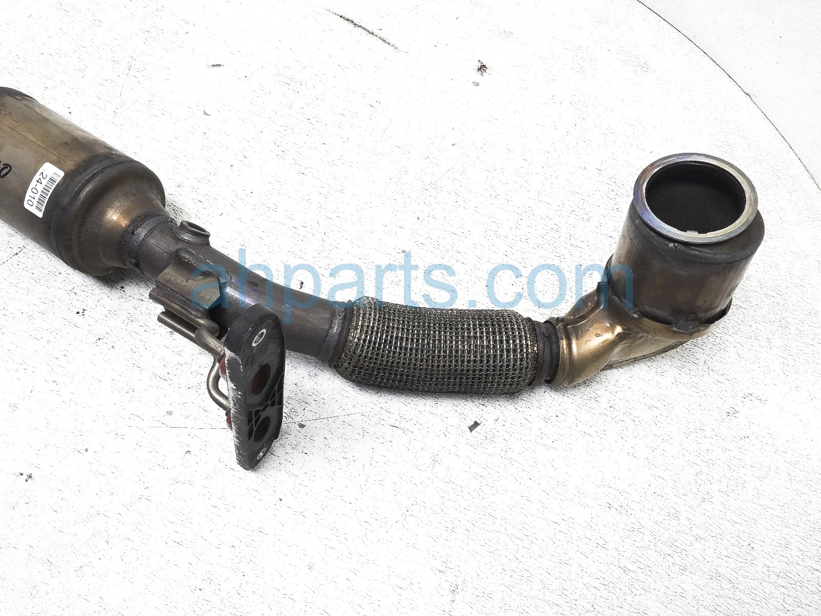 Sold 2021 Volkswagen Passat Catalytic Exhaust Converter & Pipe Assy - 2 ...