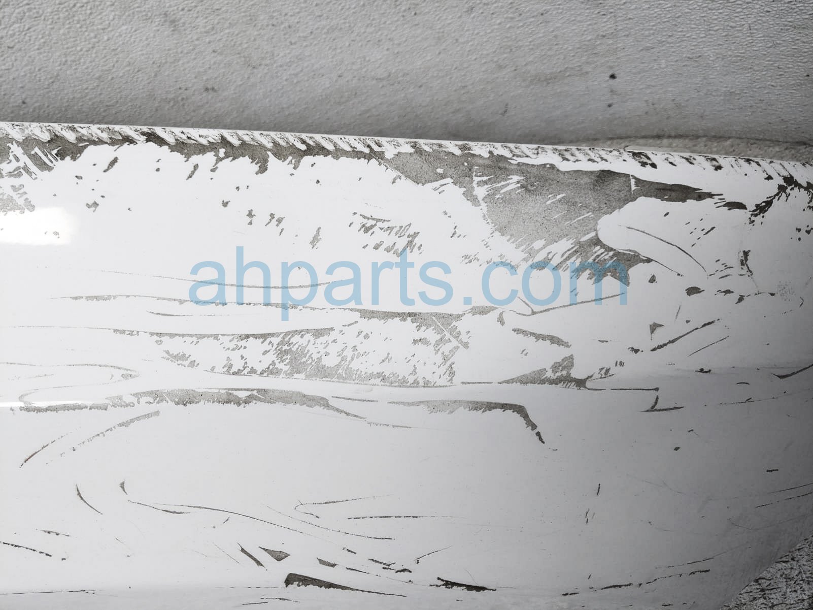 Sold 2010 Audi Q5 Audi Front Passenger Fender - White 8R0-821-106