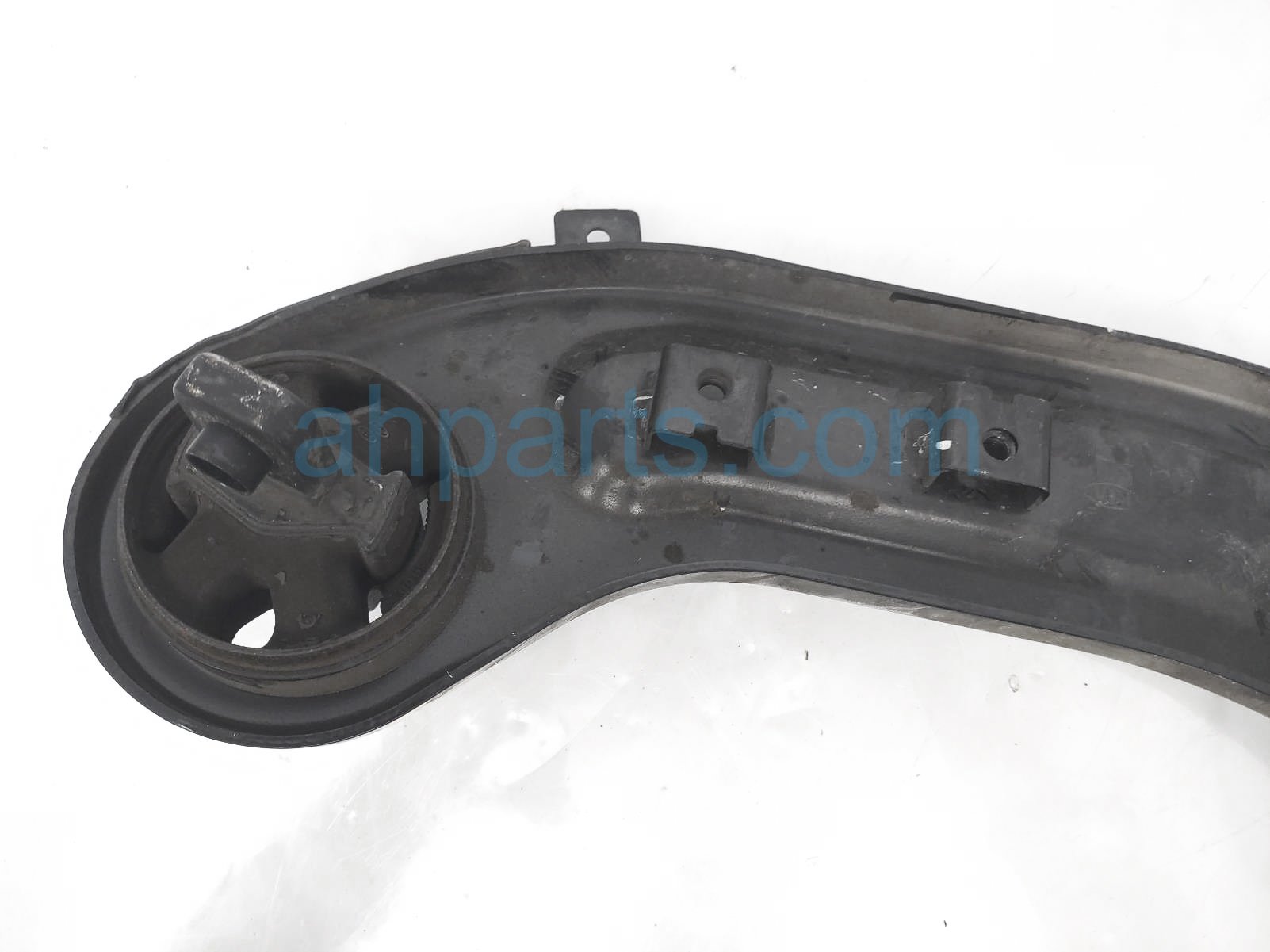Sold 2020 Kia Telluride Lower Rear Driver Trailing Control Arm 55270-S1000,