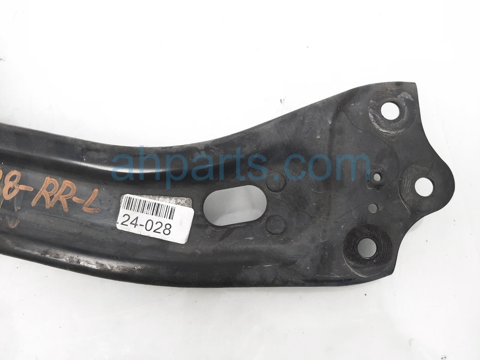 Sold 2020 Kia Telluride Lower Rear Driver Trailing Control Arm 55270-S1000,