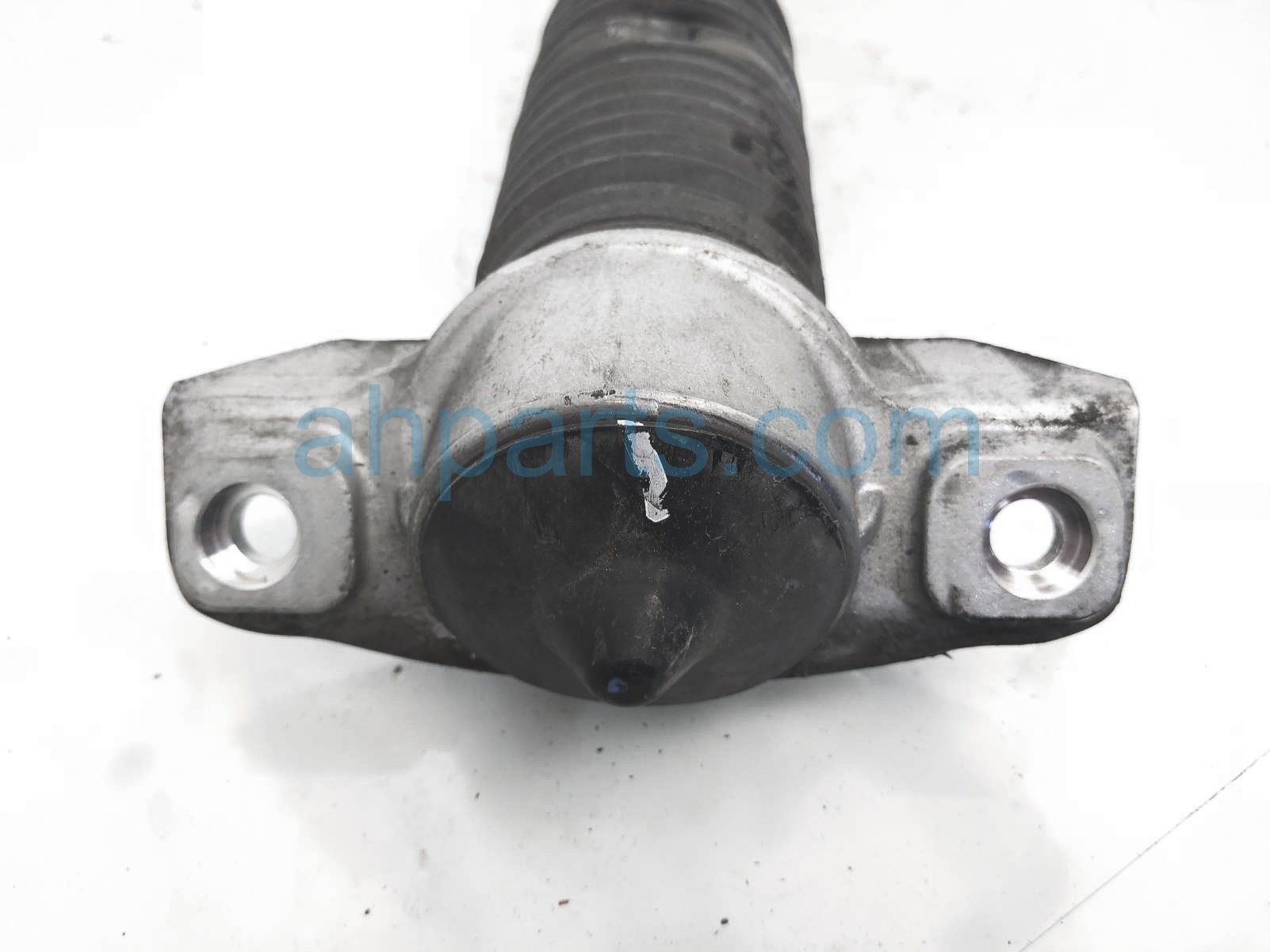 Sold 2020 Kia Telluride Strut / Spring / Rear Driver Shock Absorber ...