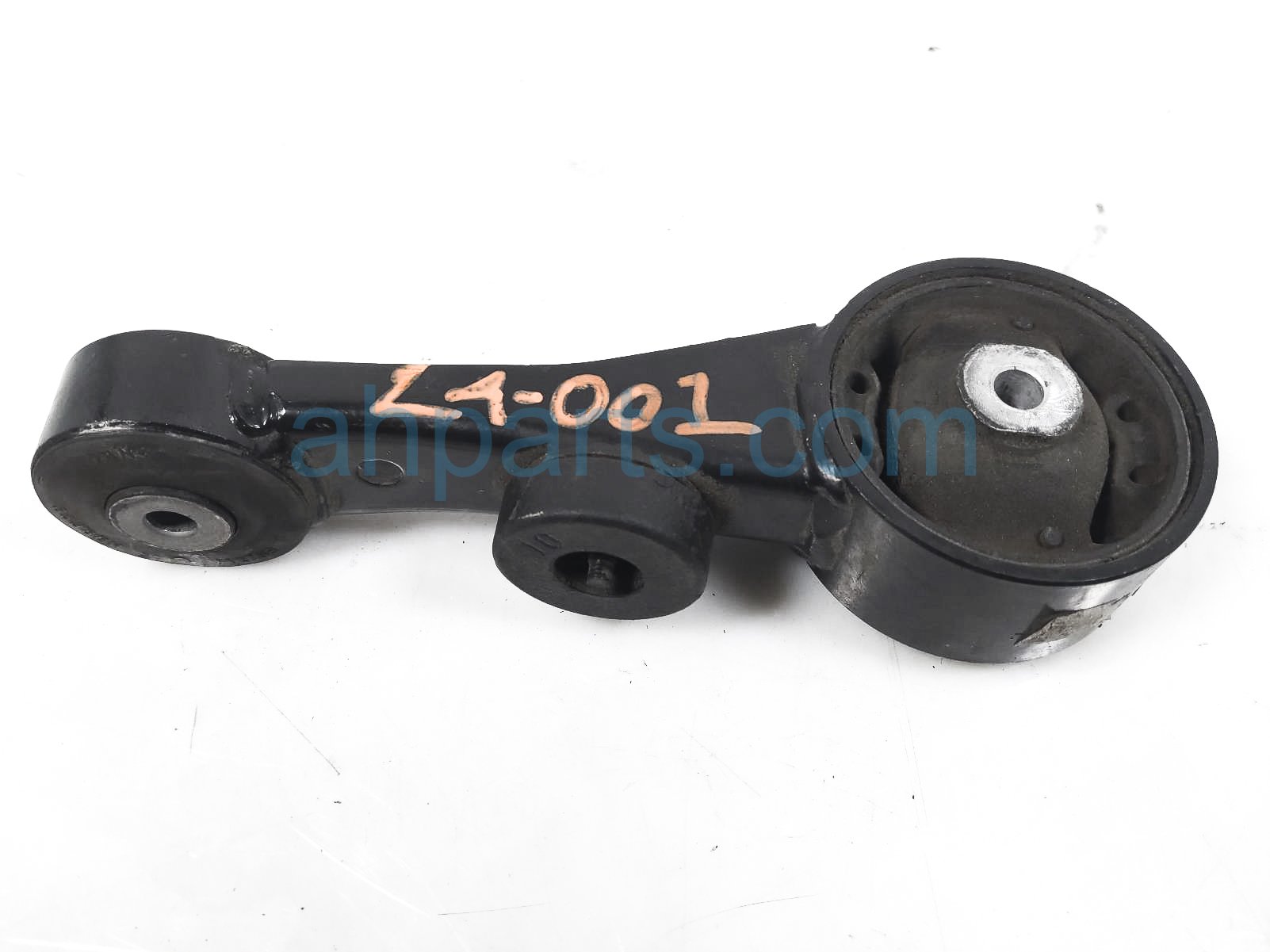 Sold 2017 Toyota Sienna Engine/motor Engine Torque Rod Mount - 3.5l Fwd ...
