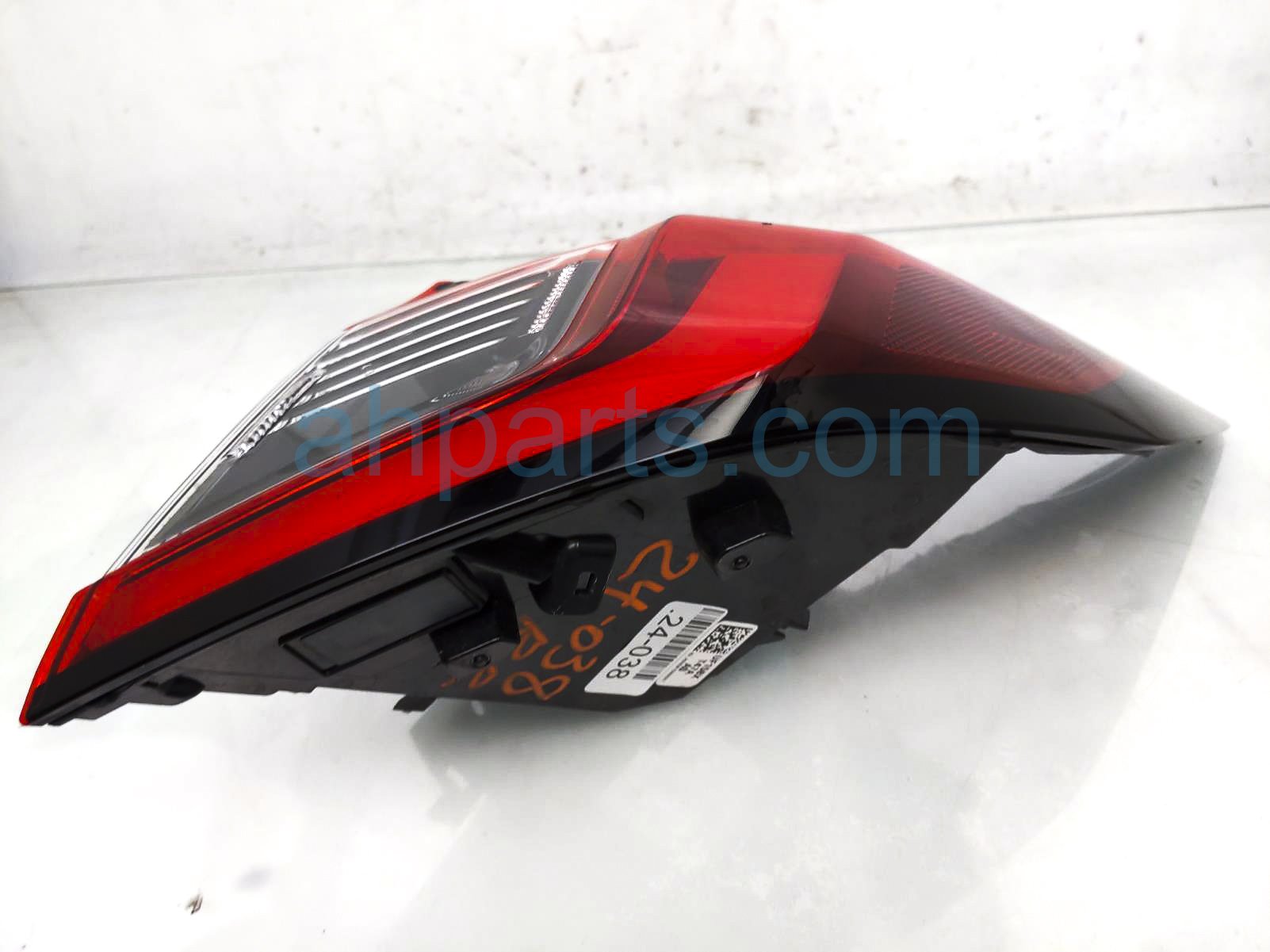 Sold 2022 Honda Civic Light / Rear Passenger Tail Lamp (on Body) 33500 ...