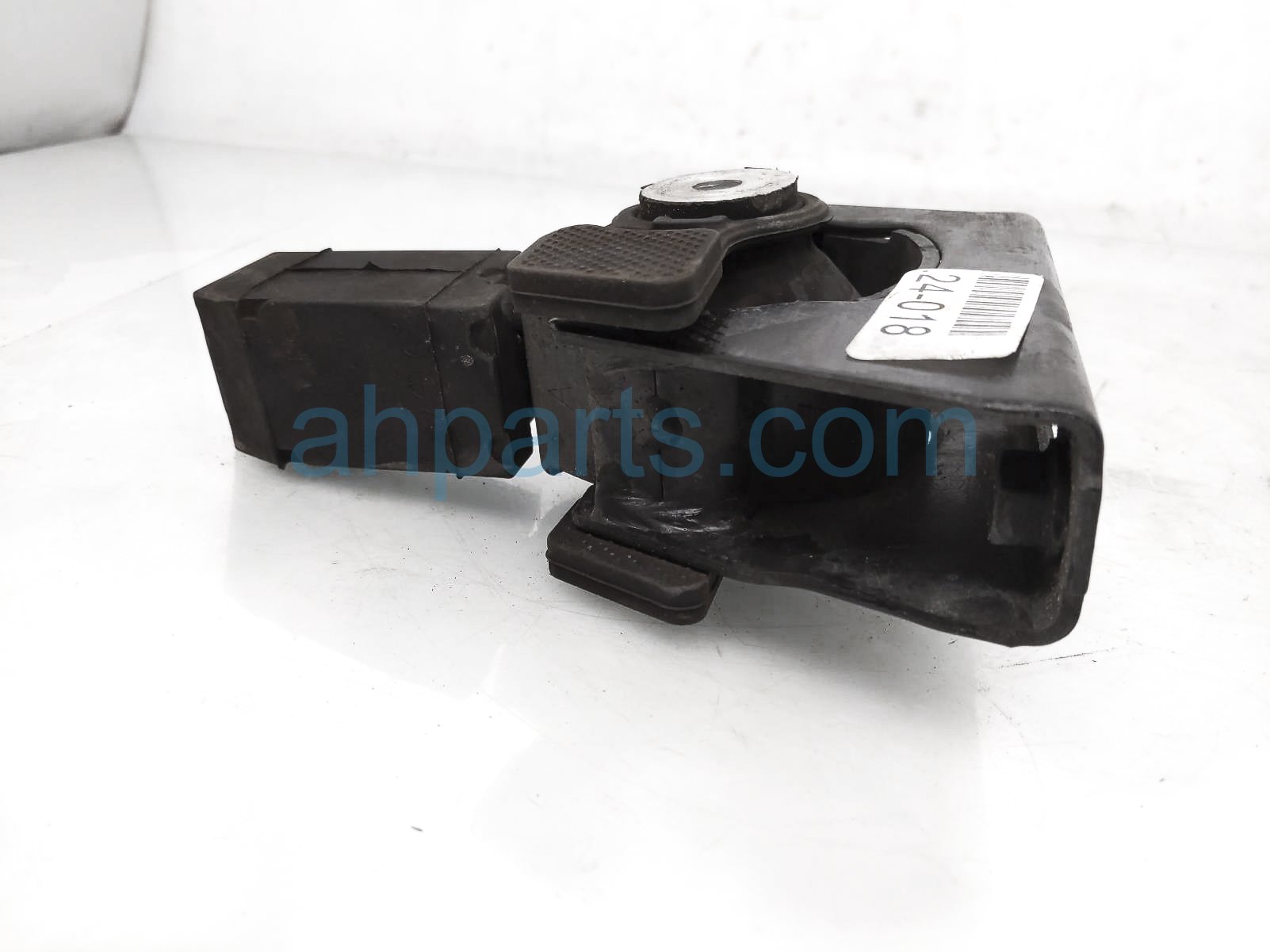 Sold 2017 Toyota Corolla Engine/motor Front Engine Mount 12361-0T210,