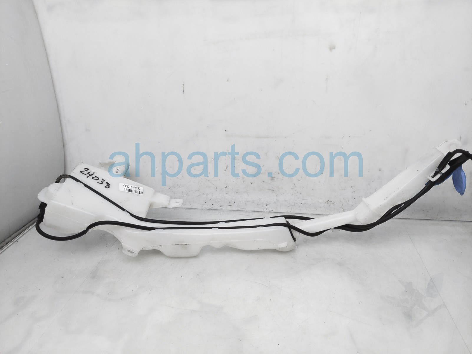Sold 2022 Honda Civic Windshield Washer Reservoir Tank 76841-T20-A01,