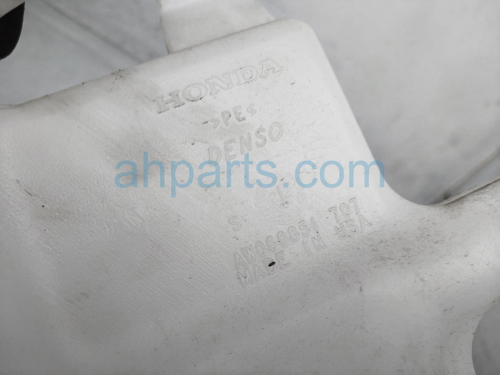 Sold 2022 Honda Civic Windshield Washer Reservoir Tank 76841-T20-A01,