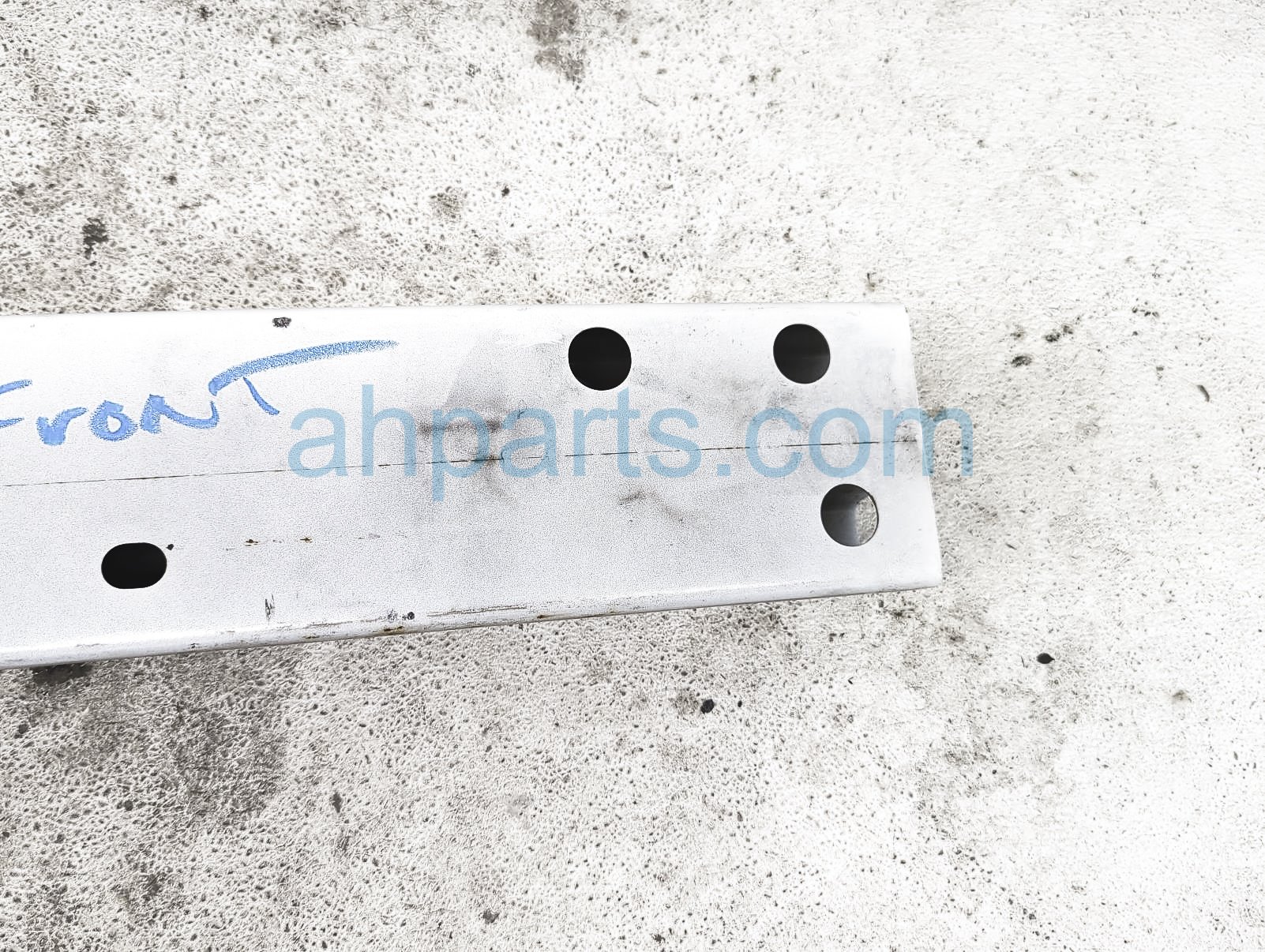 Sold 2015 Chevy Camaro Beam Front Bumper Reinforcement Bar 22785364