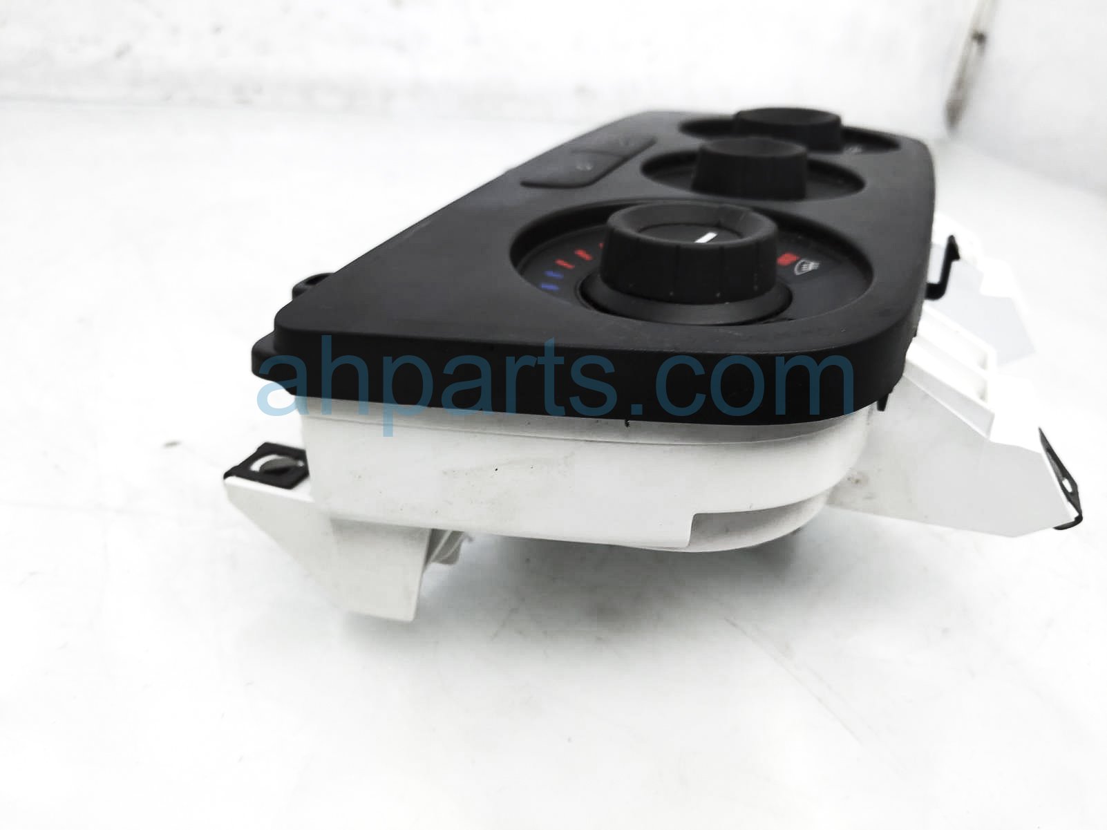 Sold 2019 Dodge Promaster City Temperature Climate / Ac Heater Control ...