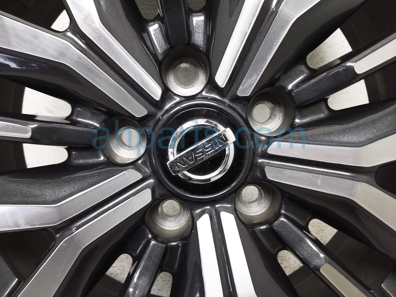 Sold 2021 Nissan Kicks Rear Driver Wheel / Rim 403005R03E