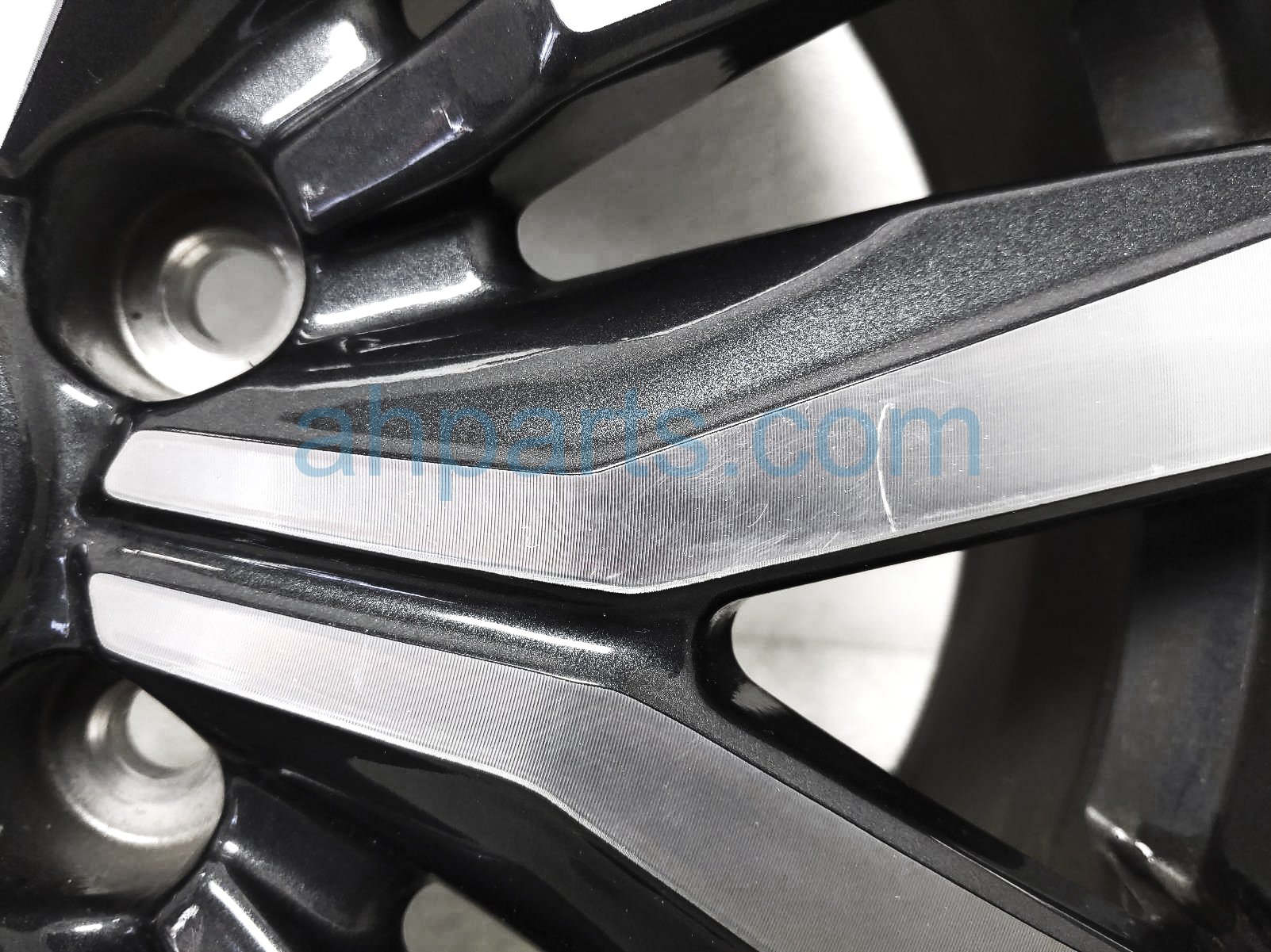 Sold 2021 Nissan Kicks Rear Driver Wheel / Rim 403005R03E