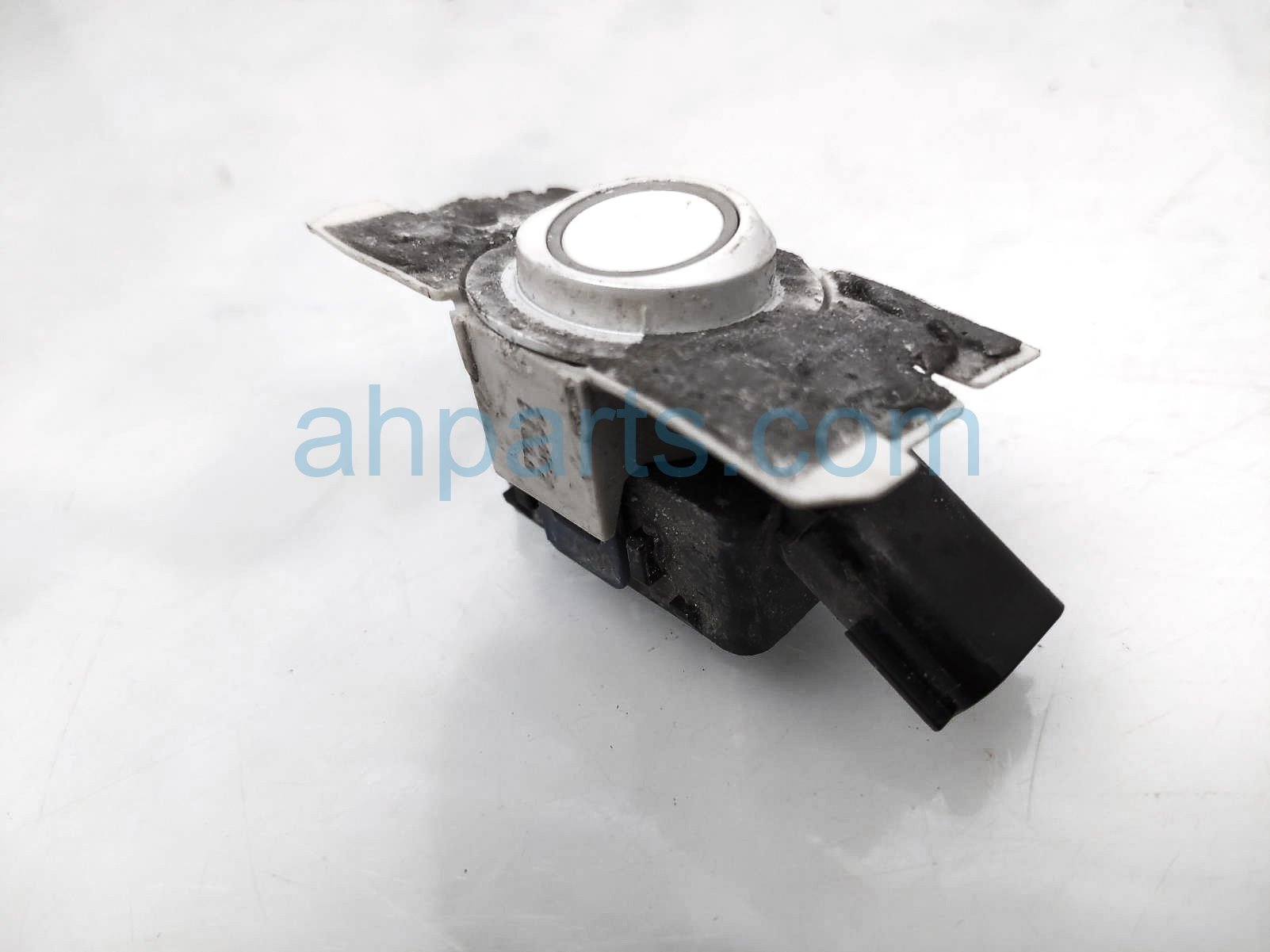 Sold 2020 Lexus Nx300 Front Parking Sensor - White 89341-33220,