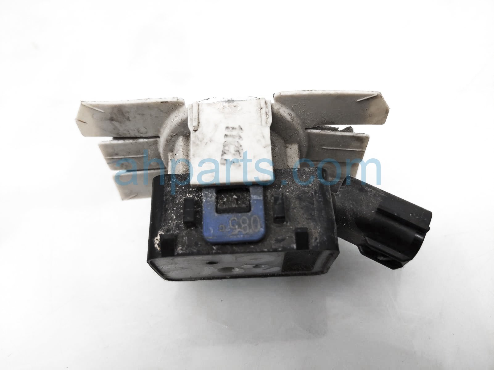 Sold 2020 Lexus Nx300 Front Parking Sensor - White 89341-33220,