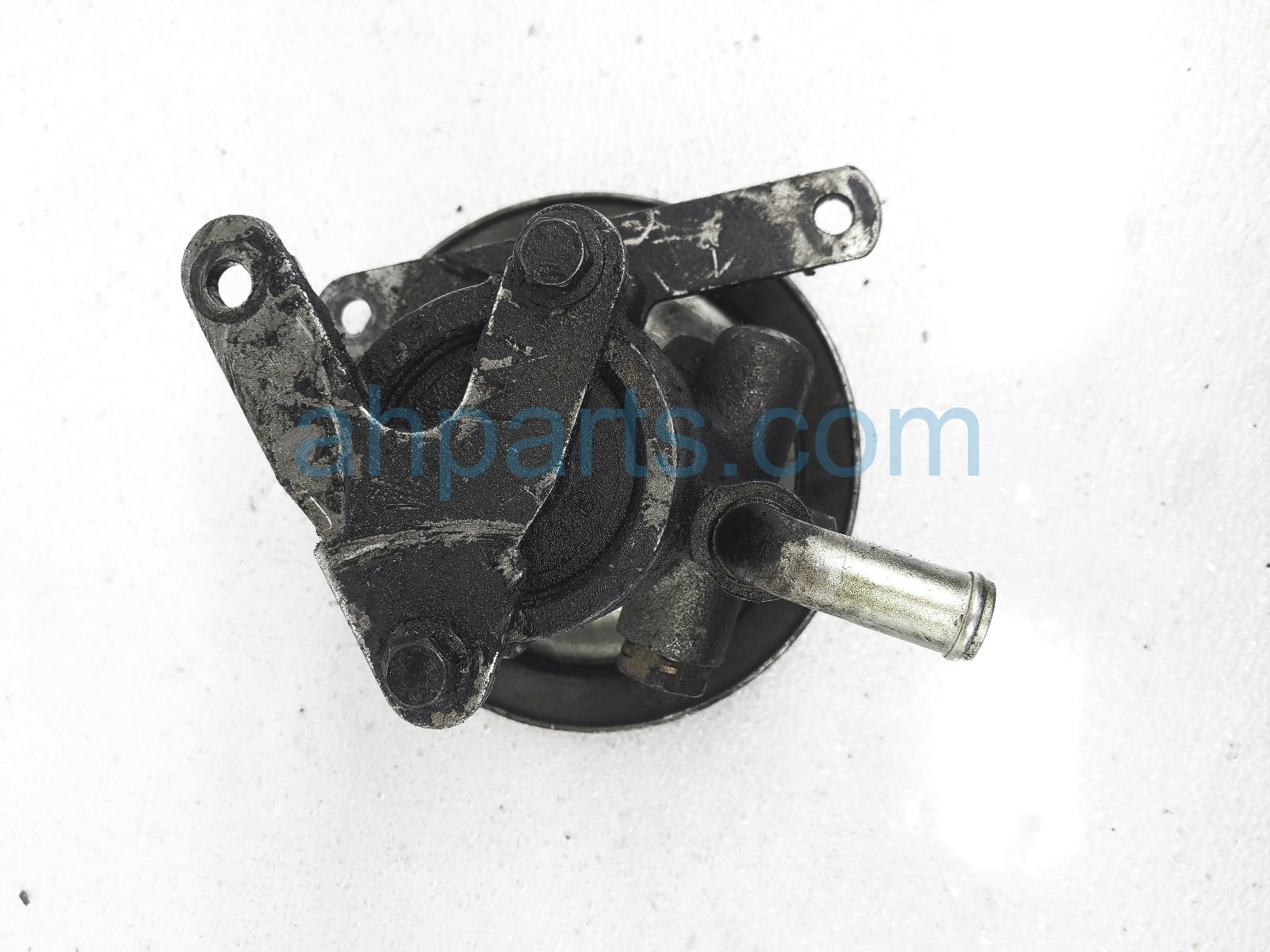 Sold 1995 Volvo 940 Power Steering Pump Assy 8252306