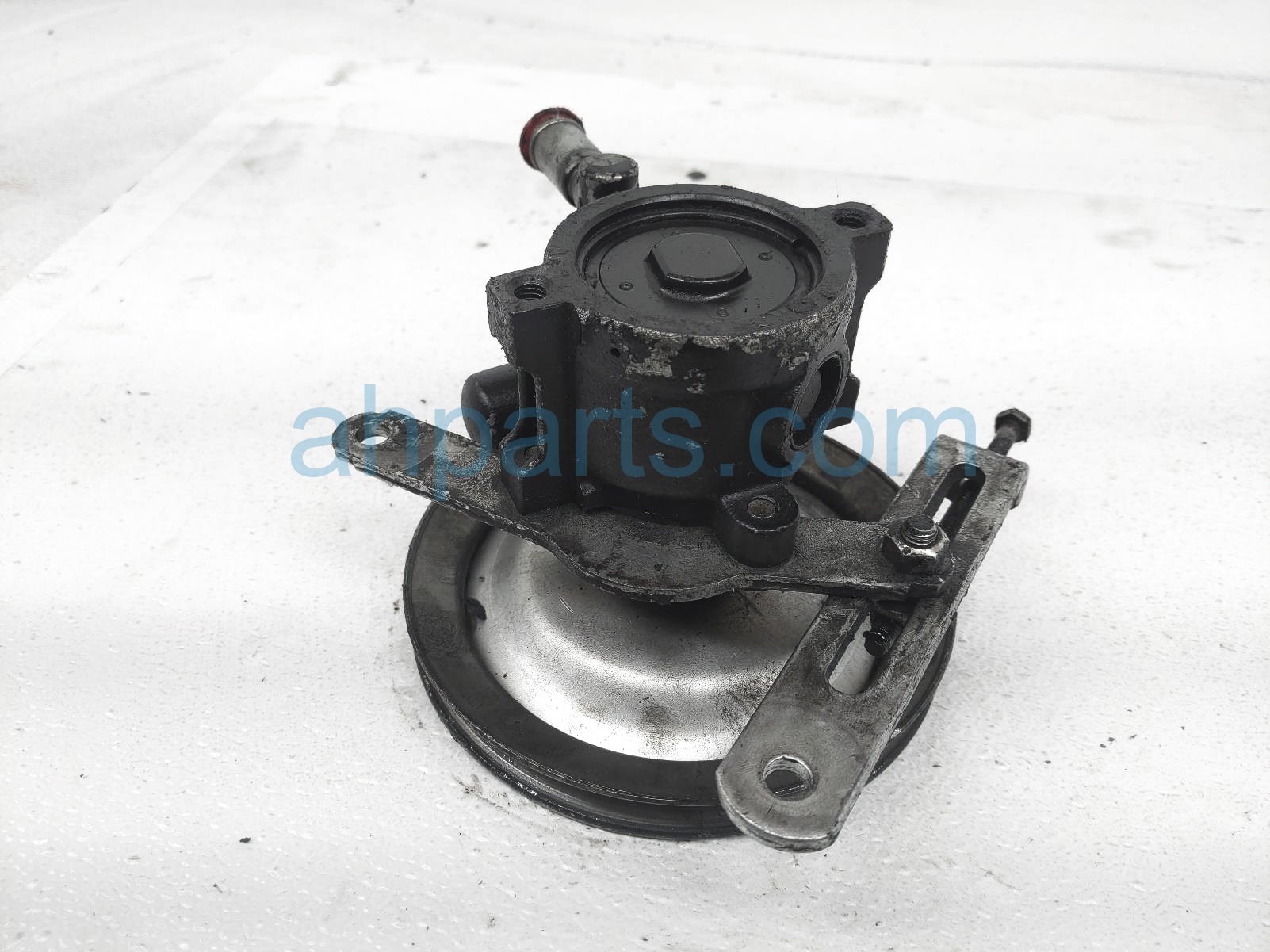 1984 Volvo 240 Power Steering Pump 12739736