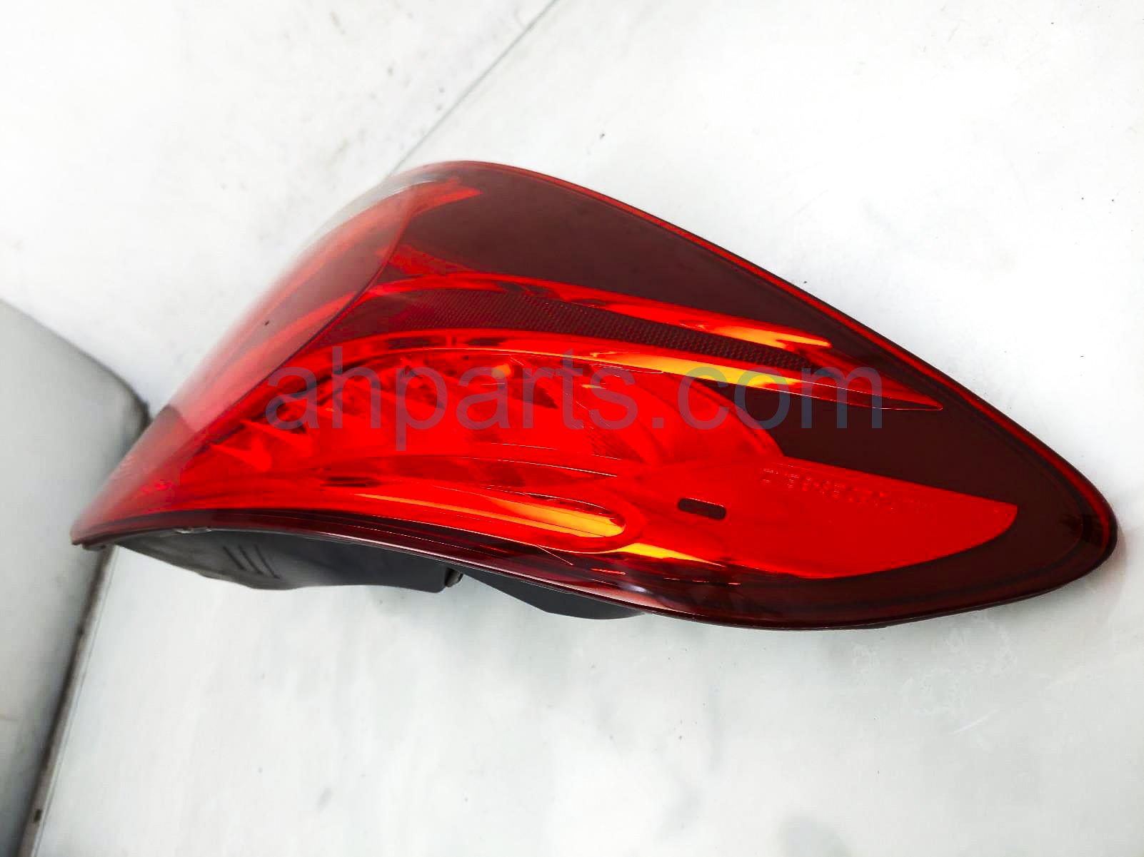 Sold 2018 Mercedes C300 Light / Rear Driver Tail Lamp (on Body) 205-906 ...