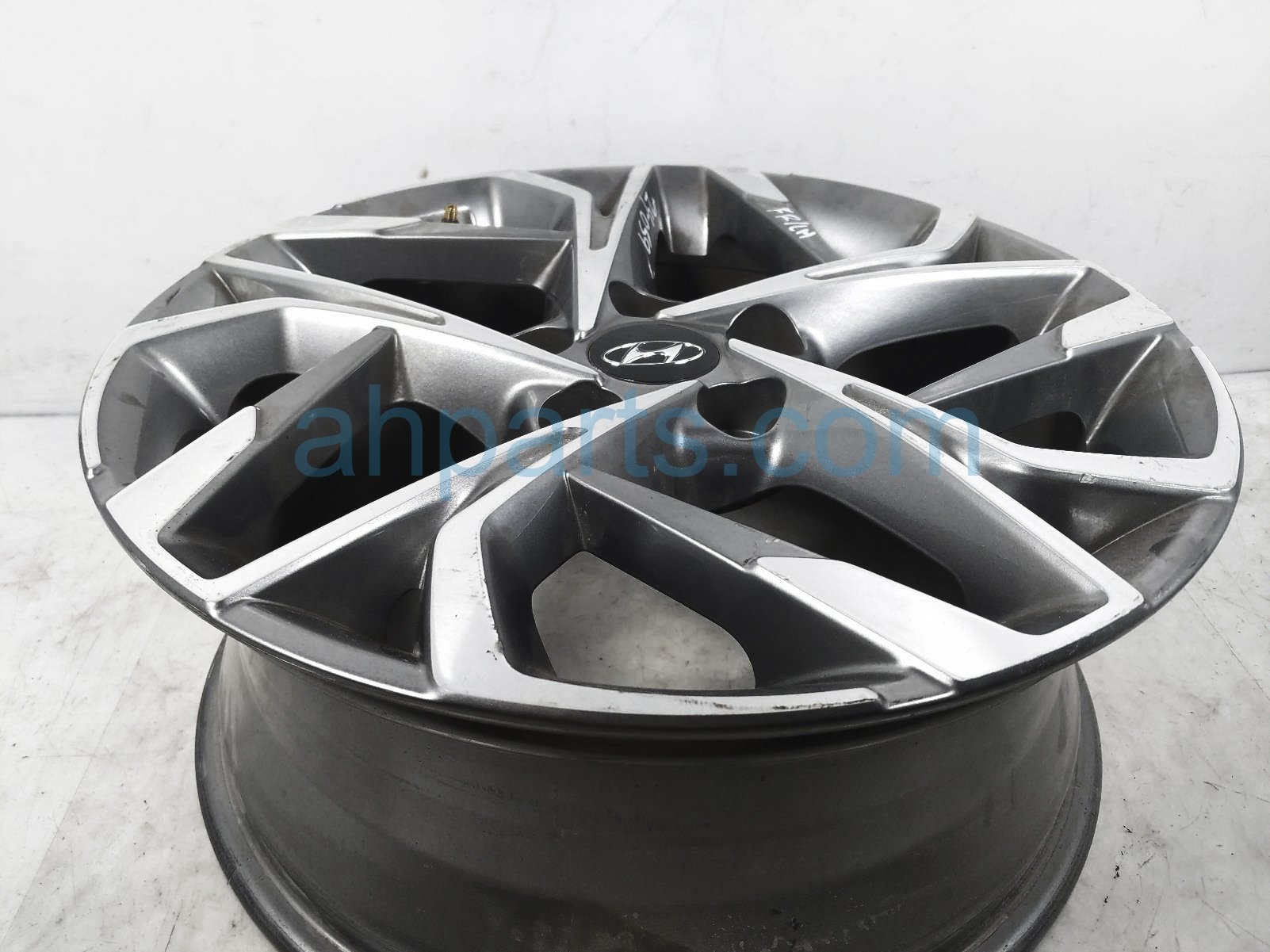 Sold 2021 Hyundai Sonata Front Driver Wheel / Rim 52910-L0210,