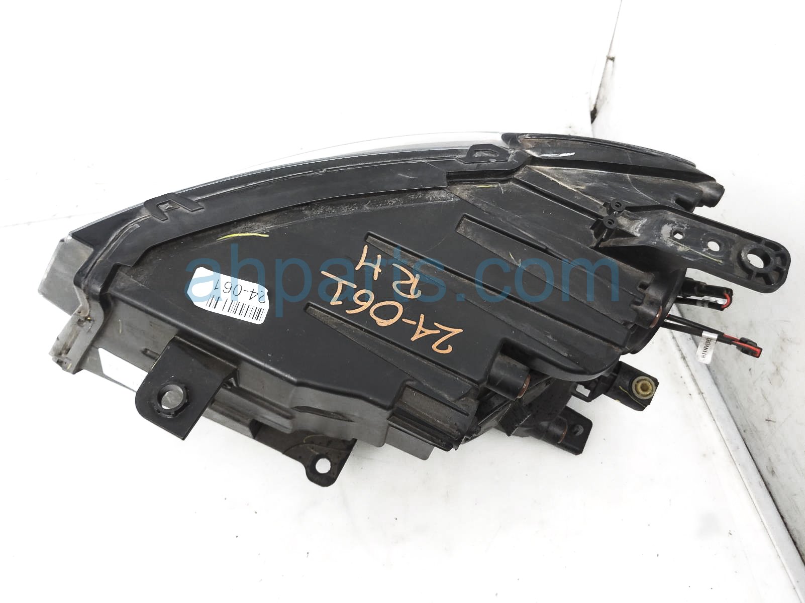 Sold 2021 Jeep Compass Headlight Passenger Headlamp / Light 55112706AF