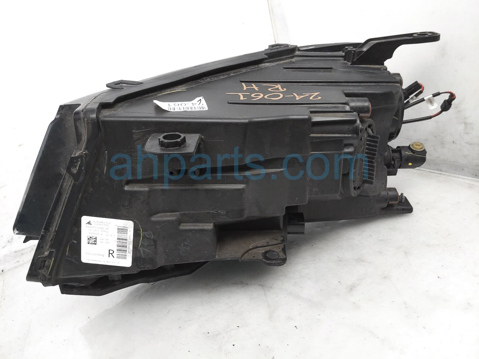 Sold 2021 Jeep Compass Headlight Passenger Headlamp / Light 55112706AF