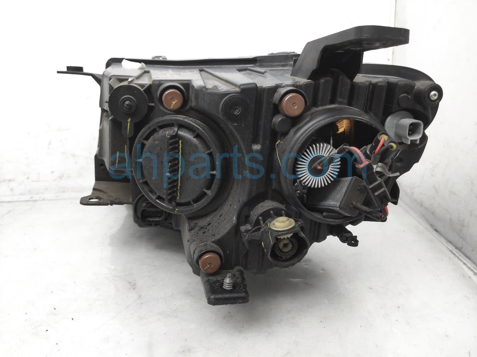 Sold 2021 Jeep Compass Headlight Passenger Headlamp / Light 55112706AF