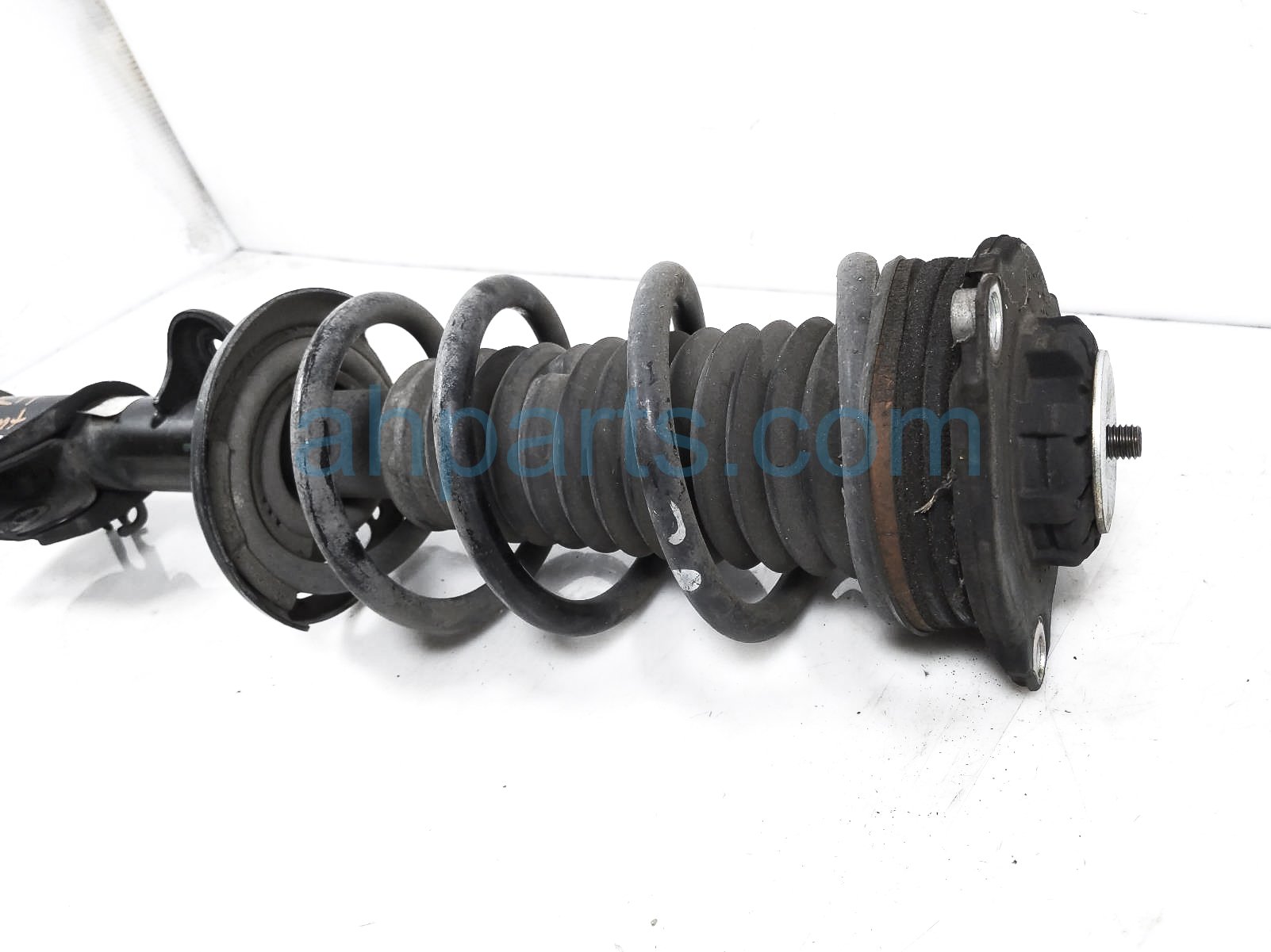 Sold 2021 Jeep Compass Front Passenger Strut + Spring 68259678AB,