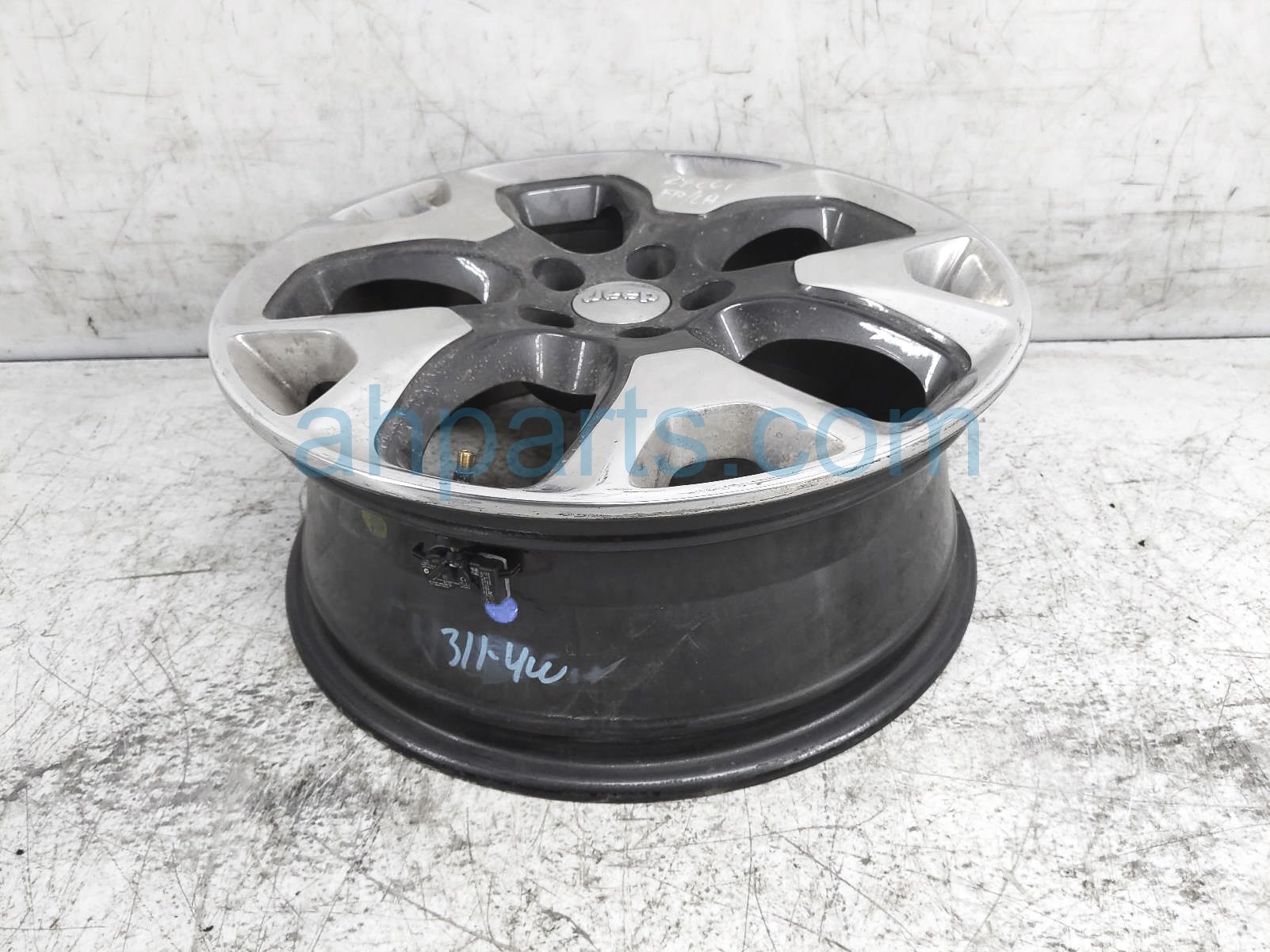 Sold 2021 Jeep Compass Front Driver Wheel / Rim 5VC281STAA