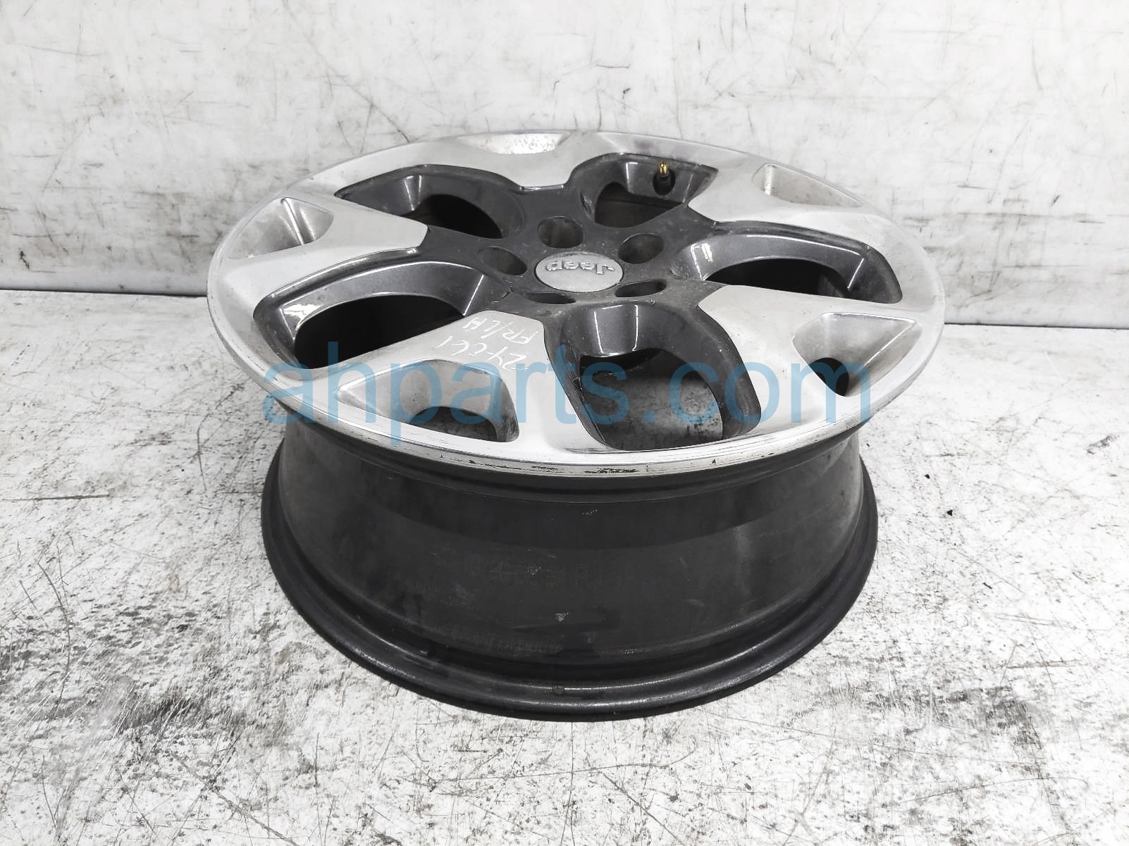 Sold 2021 Jeep Compass Front Driver Wheel / Rim 5VC281STAA