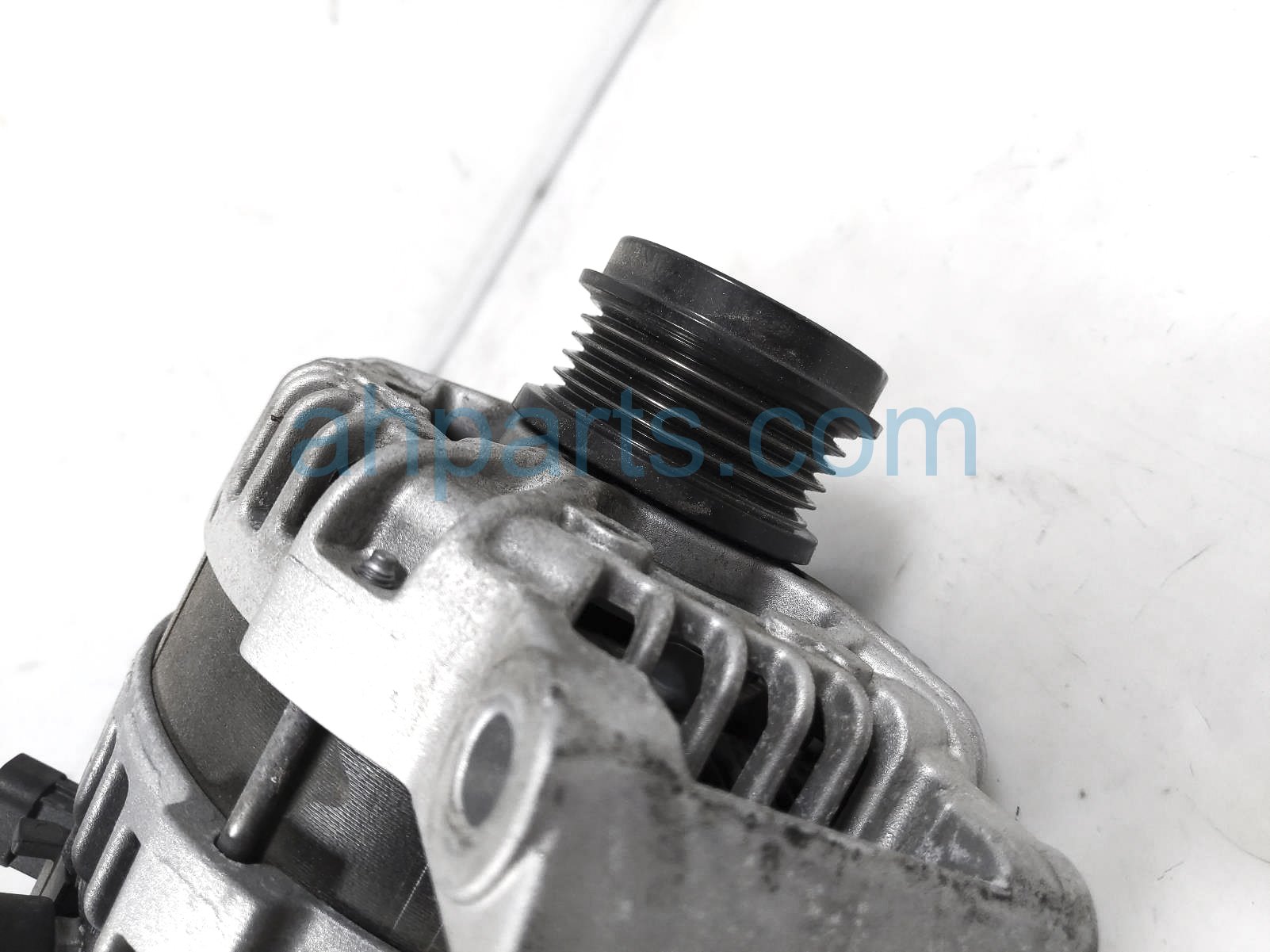 Sold 2021 GMC Terrain Alternator / Generator - 62k Miles 13535009