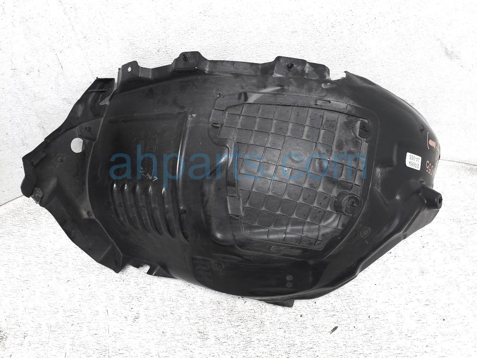Sold 2018 Mercedes C300 Front Passenger Forward Inner Fender Liner 205 ...