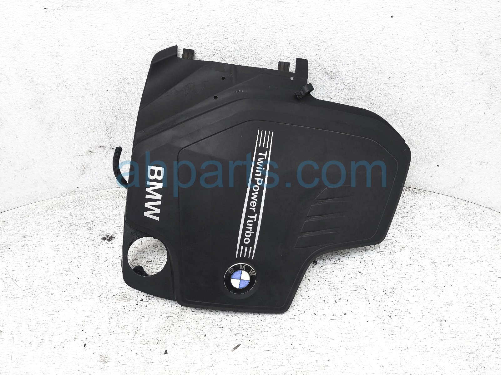 Sold 2013 BMW 528i Engine Appearance Cover 11-12-7-644-092,