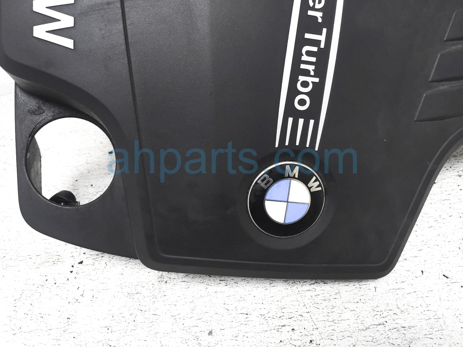 Sold 2013 BMW 528i Engine Appearance Cover 11-12-7-644-092,