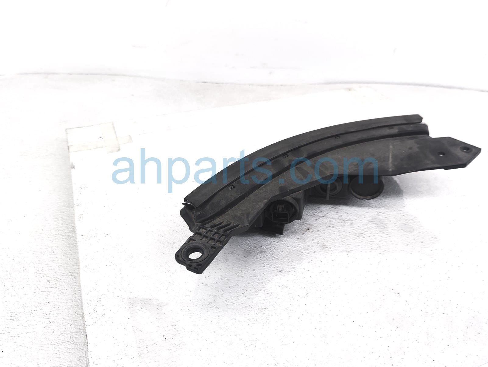 Sold 2021 Hyundai Venue Driver Daytime Running Lamp / Light 92207-K2100,
