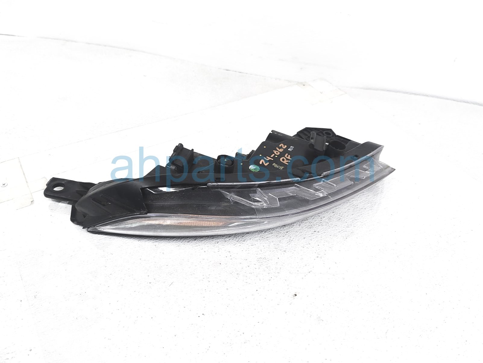 Sold 2021 Hyundai Venue Driver Daytime Running Lamp / Light 92207-K2100,