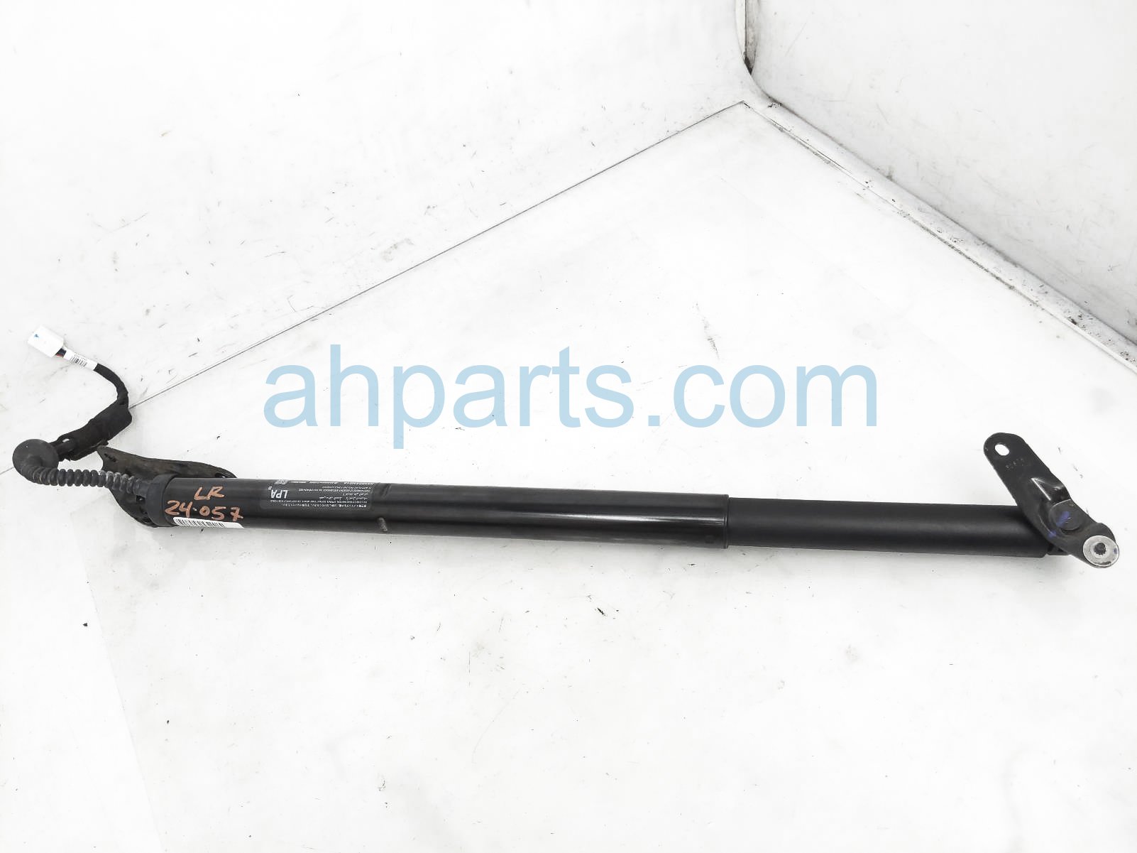 Sold 2021 Subaru Outback Legacy Rear Driver Lift Cylinder / Strut ...
