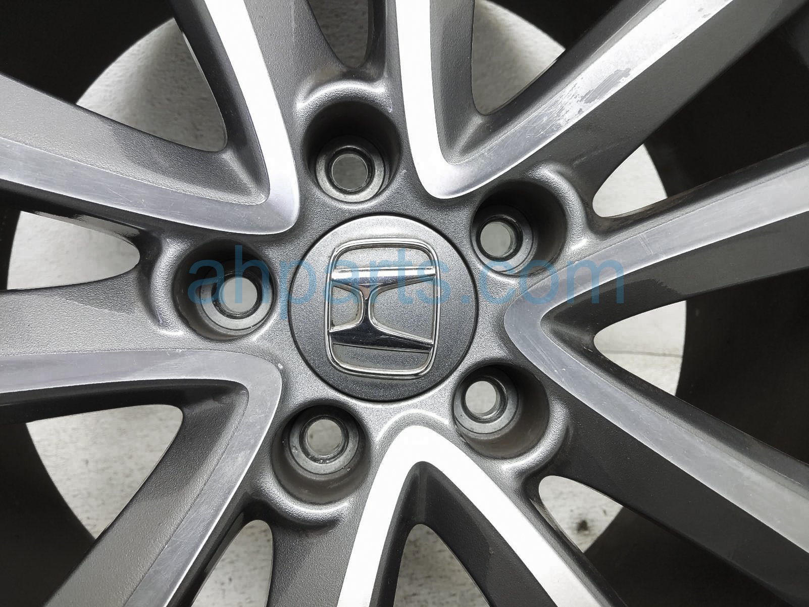 Sold 2015 Honda Accord Rear Passenger Wheel / Rim - 18'' 42700-T2A-A83,