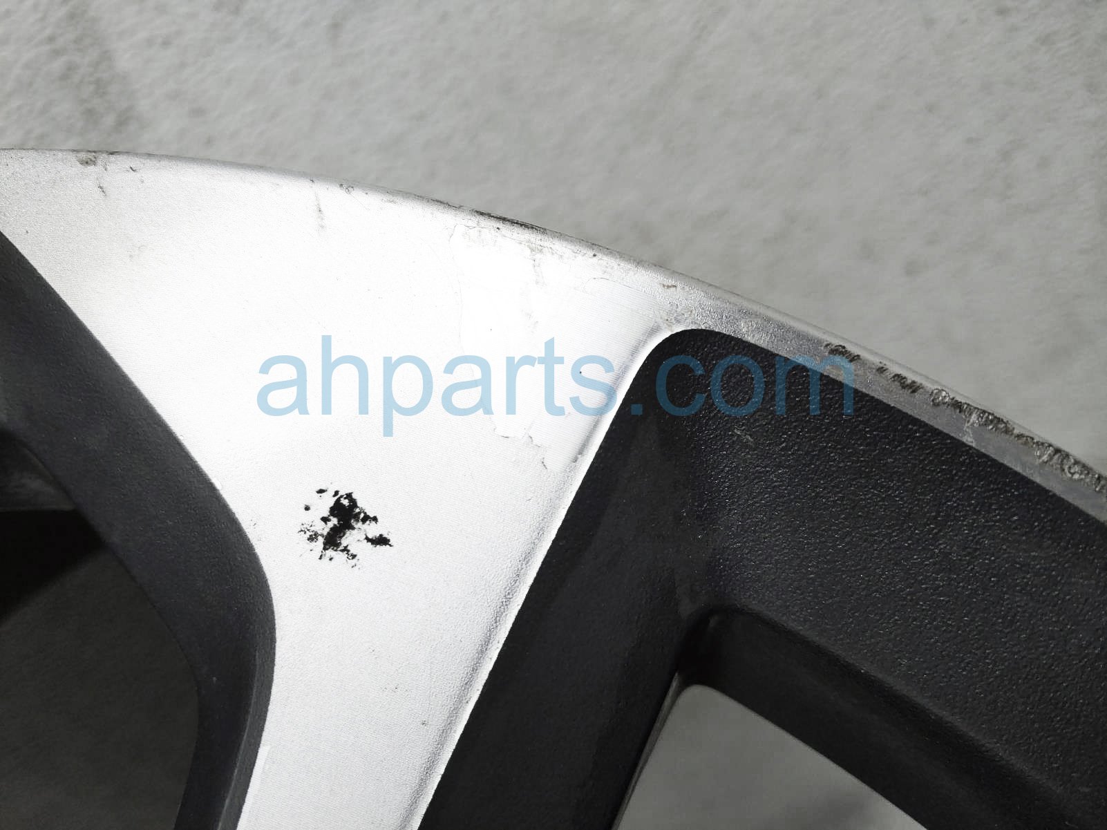 Sold 2015 Honda Accord Rear Passenger Wheel / Rim - 18'' 42700-T2A-A83,