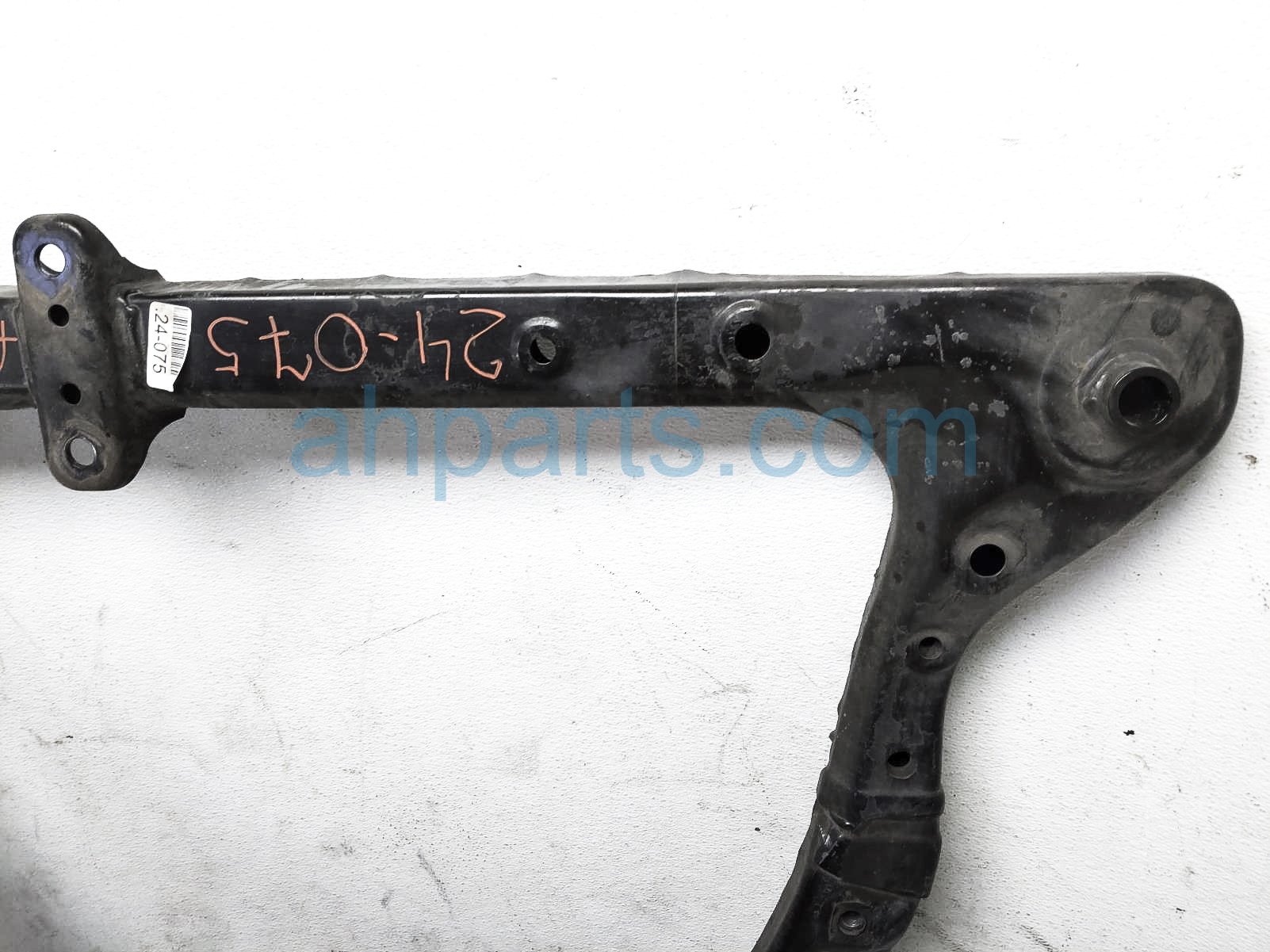 2019 Toyota Rav 4 Crossmember Front Engine Sub Frame / Cradle 51100-0R010,